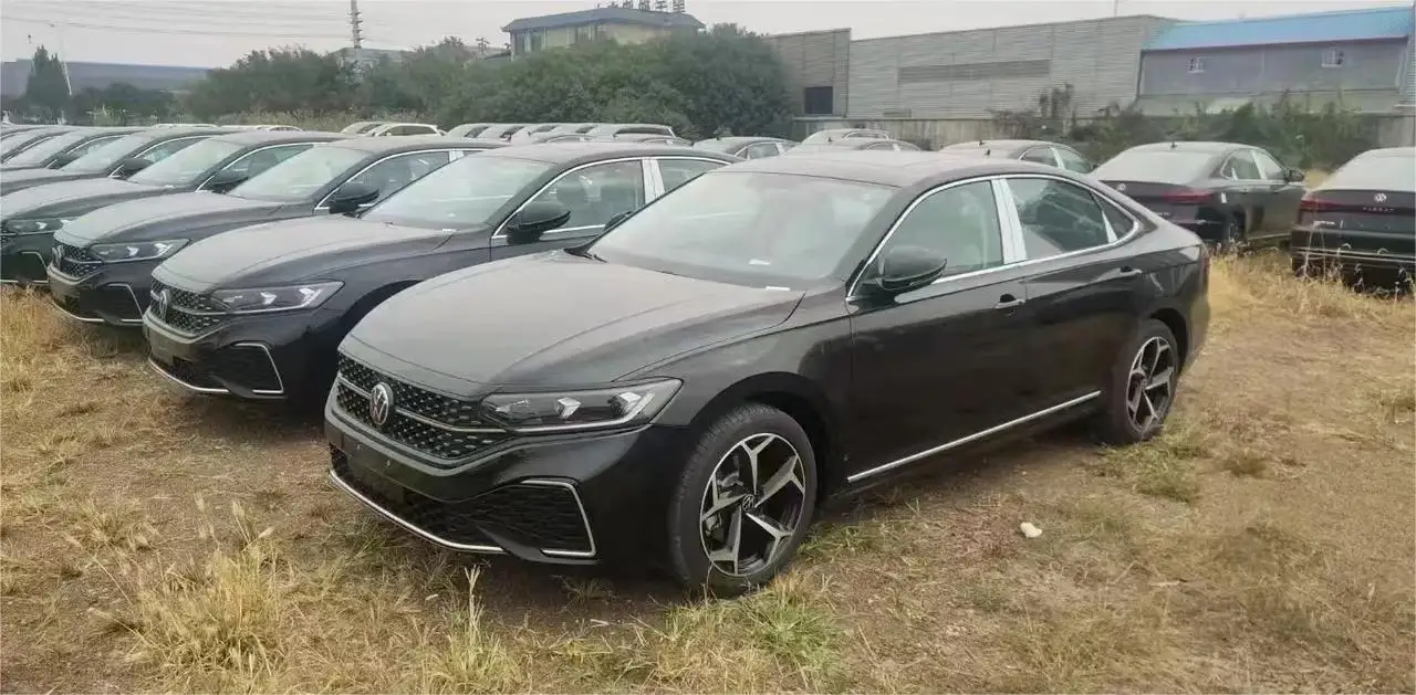 In Stock New Car Hongqi H9 2.0t Automatic High Speed Luxury Model With Factory Price 4 Wheel ...