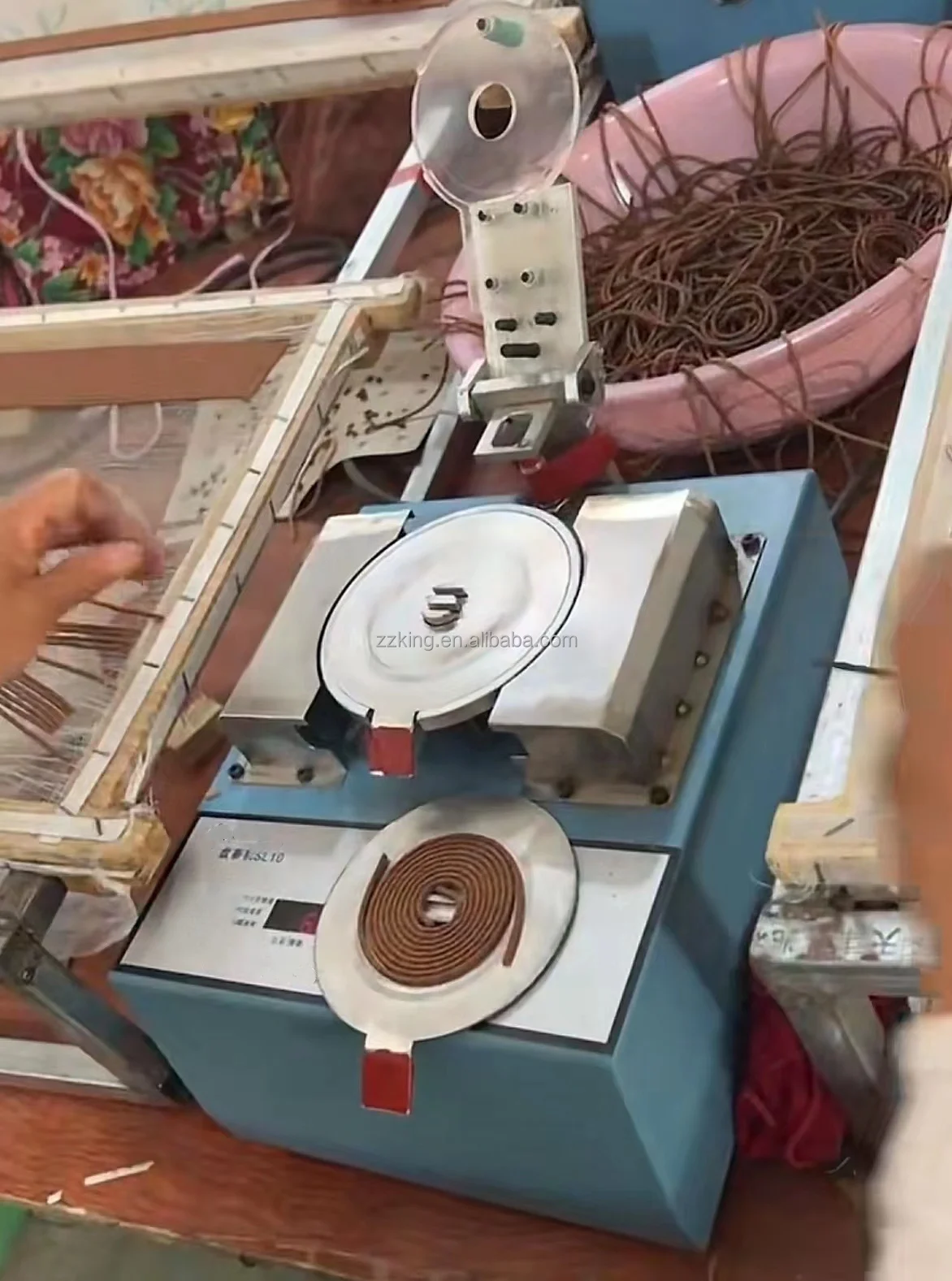 Cnc Automatic Disc Incense Machine - Buy Machine Make Incense Agarbatti ...