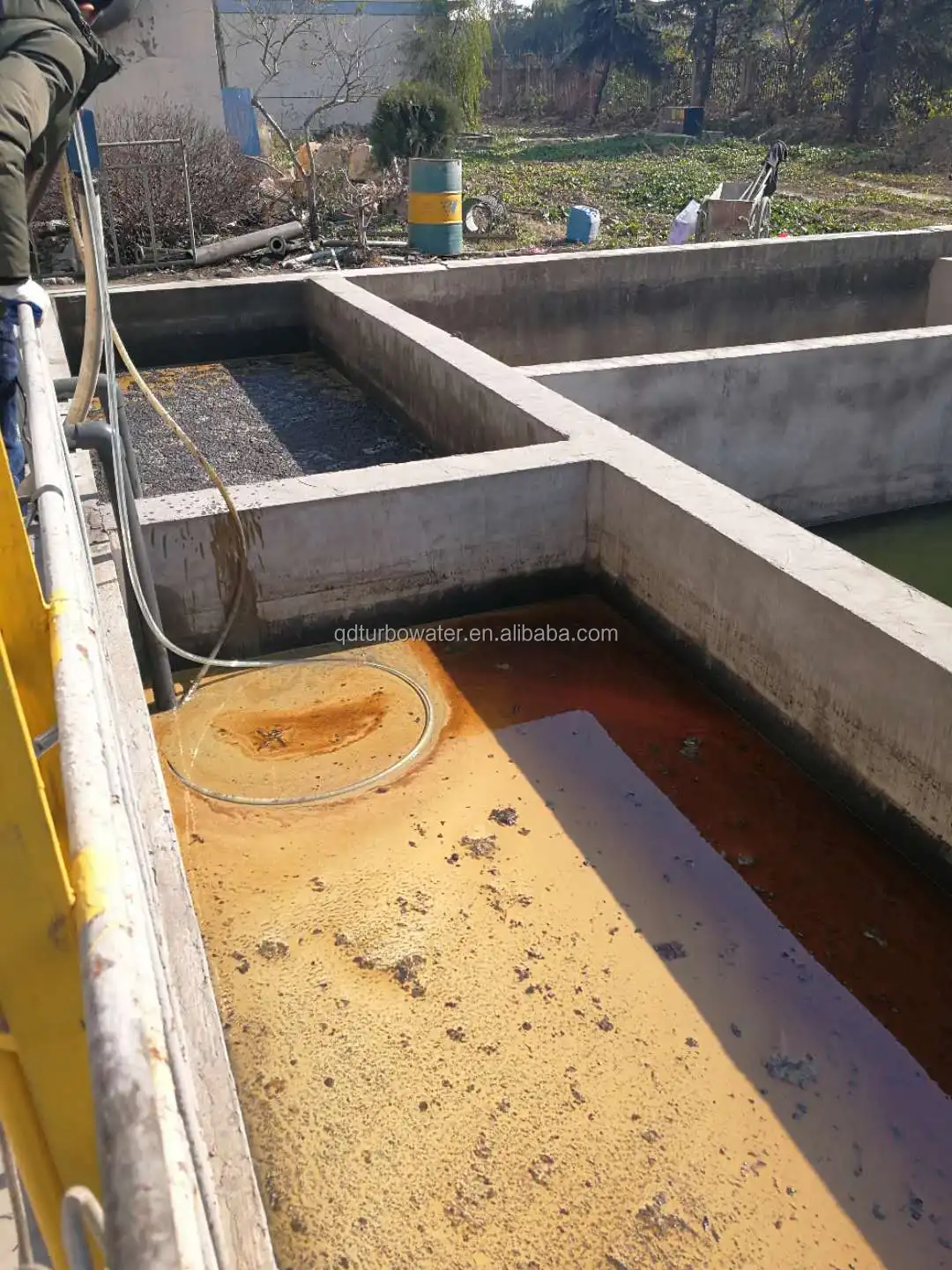 Efficient Oil Skimming with Turbo's Float Type Machine