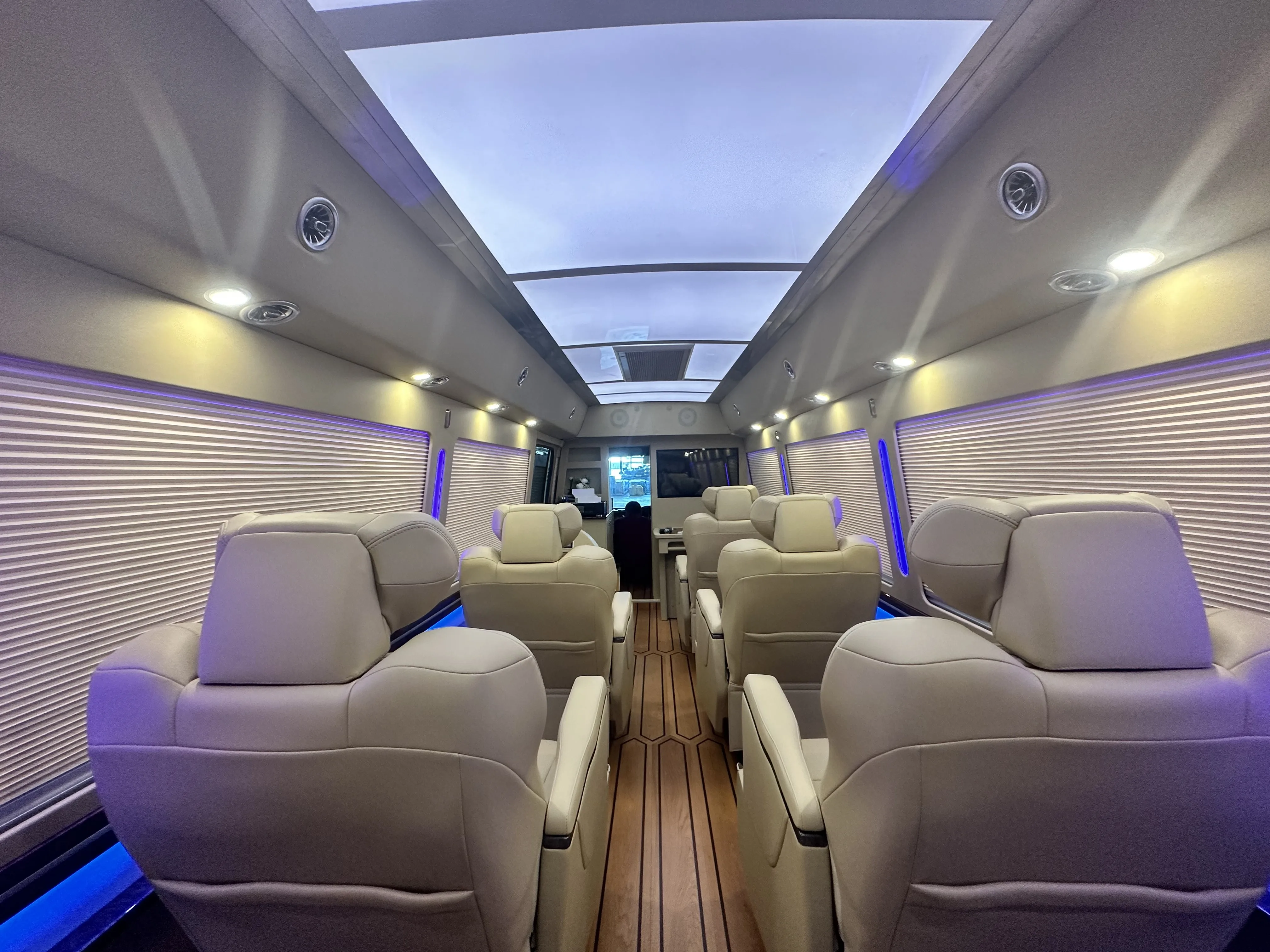 Luxury Bus Costa Ankai Electric K7 Mini Bus 2024 New Design