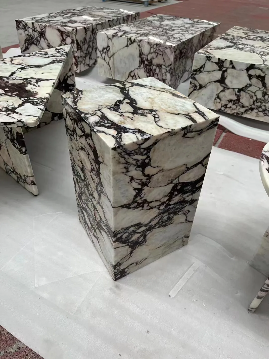 Calacatta Viola Marble Table - Elegant & Durable Design