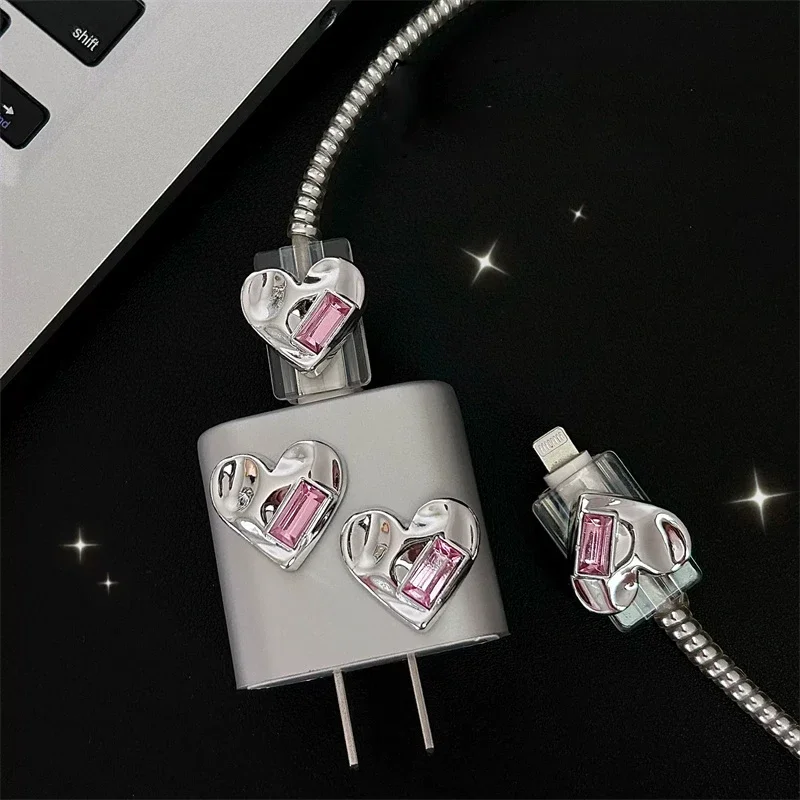 New Retro Luxury Diamond Love Heart TPU Charger Case for IPhone 11 12 ...