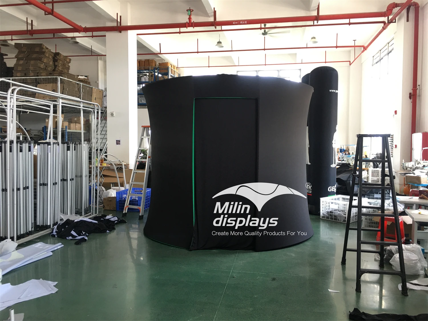 360 Enclosure - Green Screen Chromakey Backdrop for Photo Booths