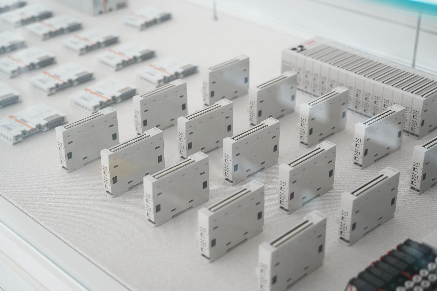 凌辰LCTE-MINI-E4O4 EtherCAT 4通道编码器输入输出迷你远程输入输出模块| Alibaba.com