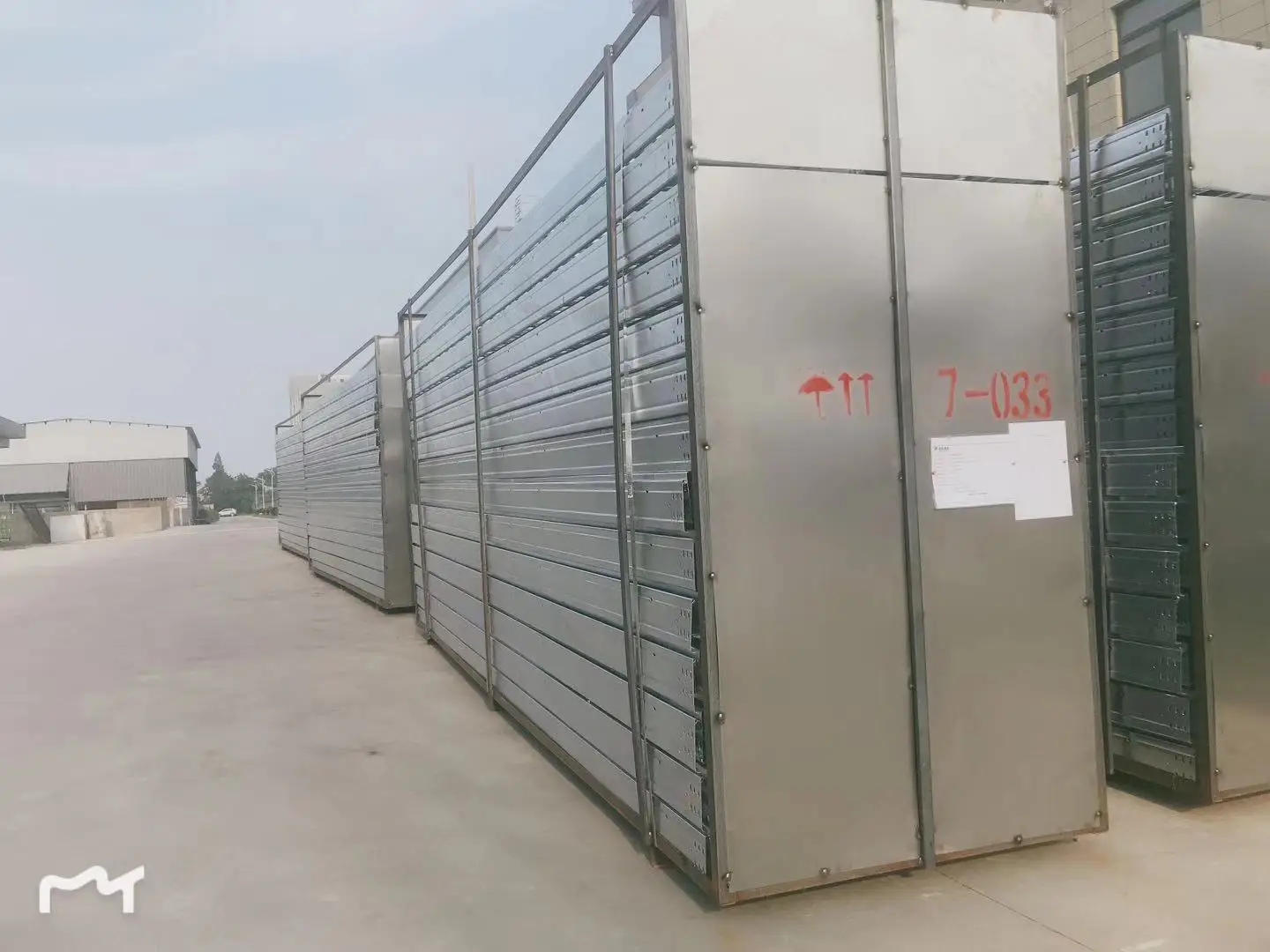 Hongyi Fire Resistant Carbon Steel Solid Cale Ducts - Buy Hot Dip ...