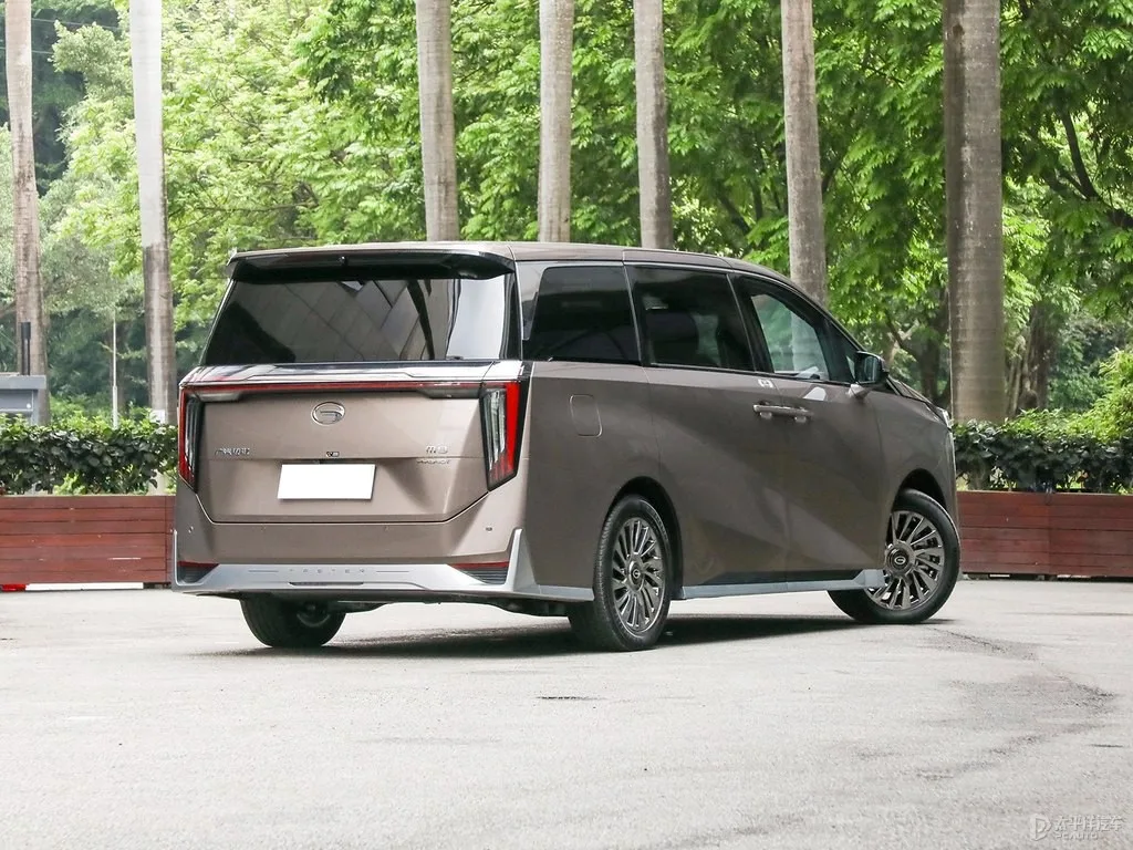 Well Popular 2024 Trumpchi M8 Grandmaster Leading Show Vehicle 390t Premium Tuborcharged Mpv ...