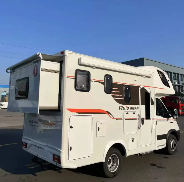 Luxury RV Motorhome - Double Expansion Design for Camping
