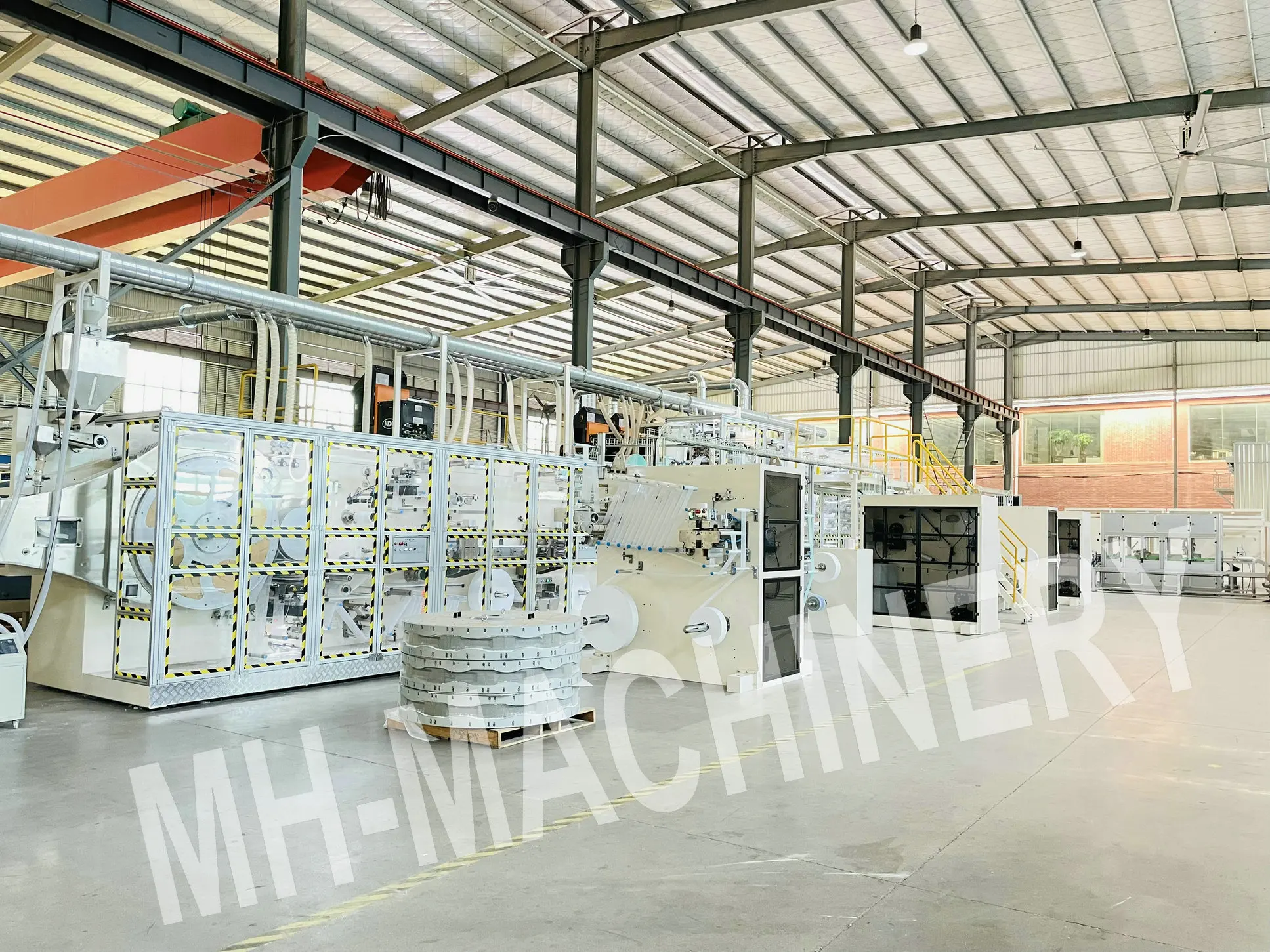 Full Servo Automatic Baby Diaper Machine Production Line Folding ...
