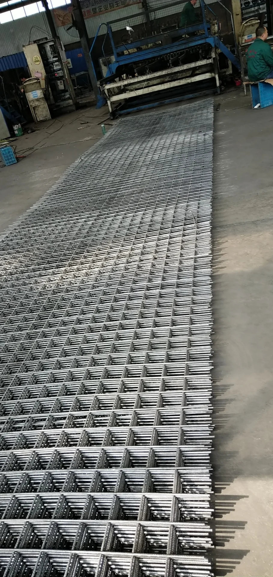 Reinforcing Steel Ribbed Bar Welded Mesh Reinforced Mesh For Reducing ...