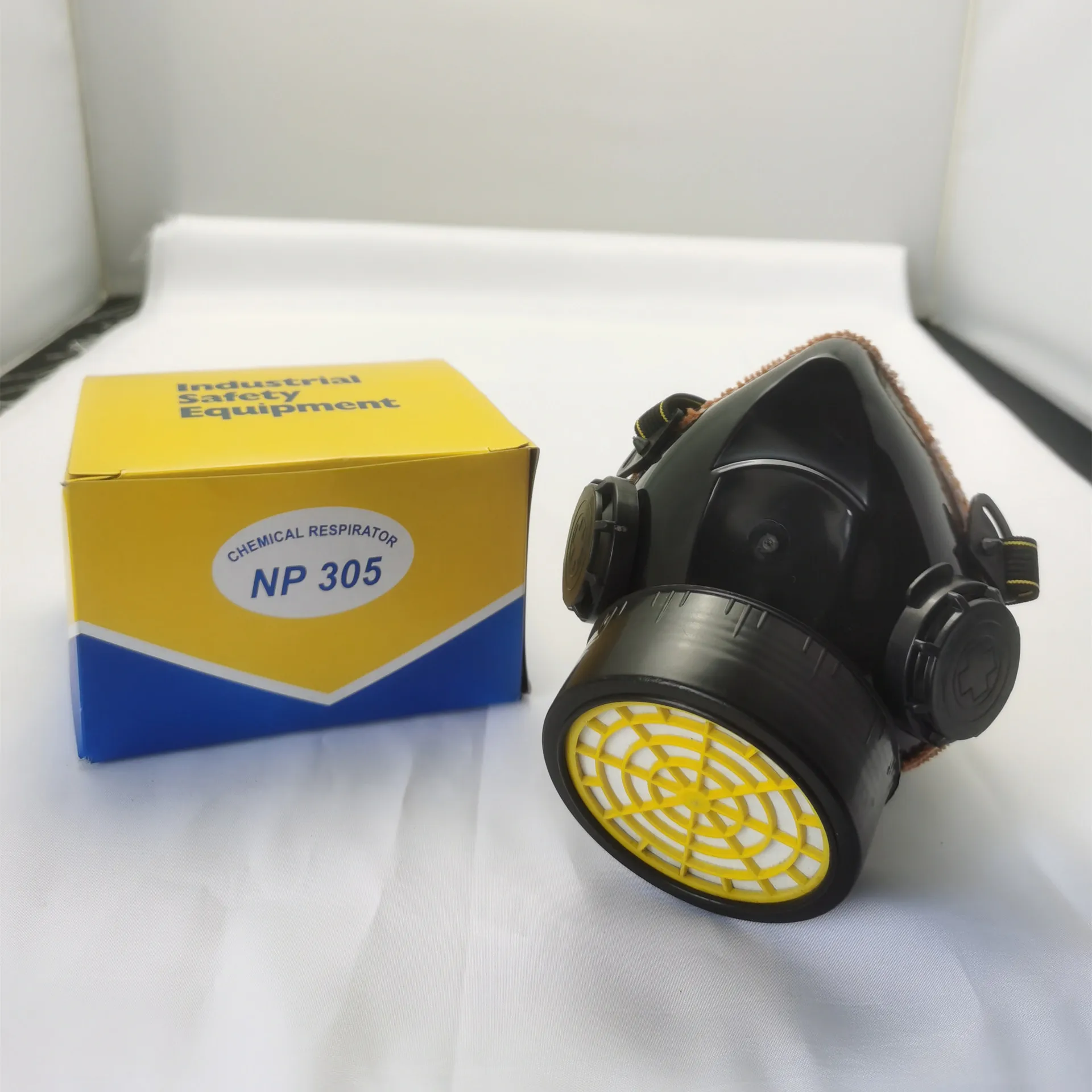 Half Face Safety Tear Gas Respirator Filter Mask With Single Cartridge ...