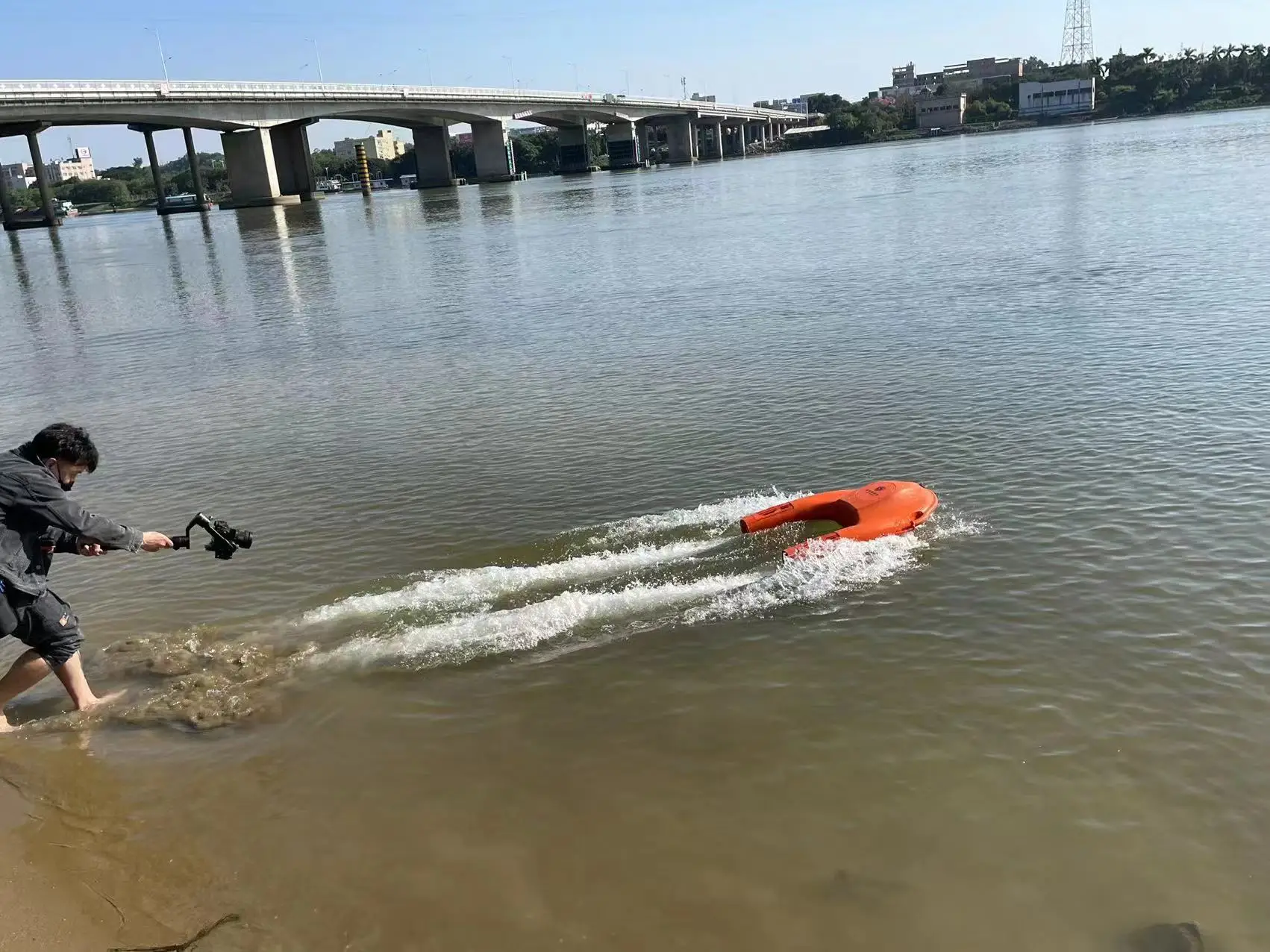 Yuyueyueyou Remote Control Intelligent Lifeboat Water Rescue Equipment ...
