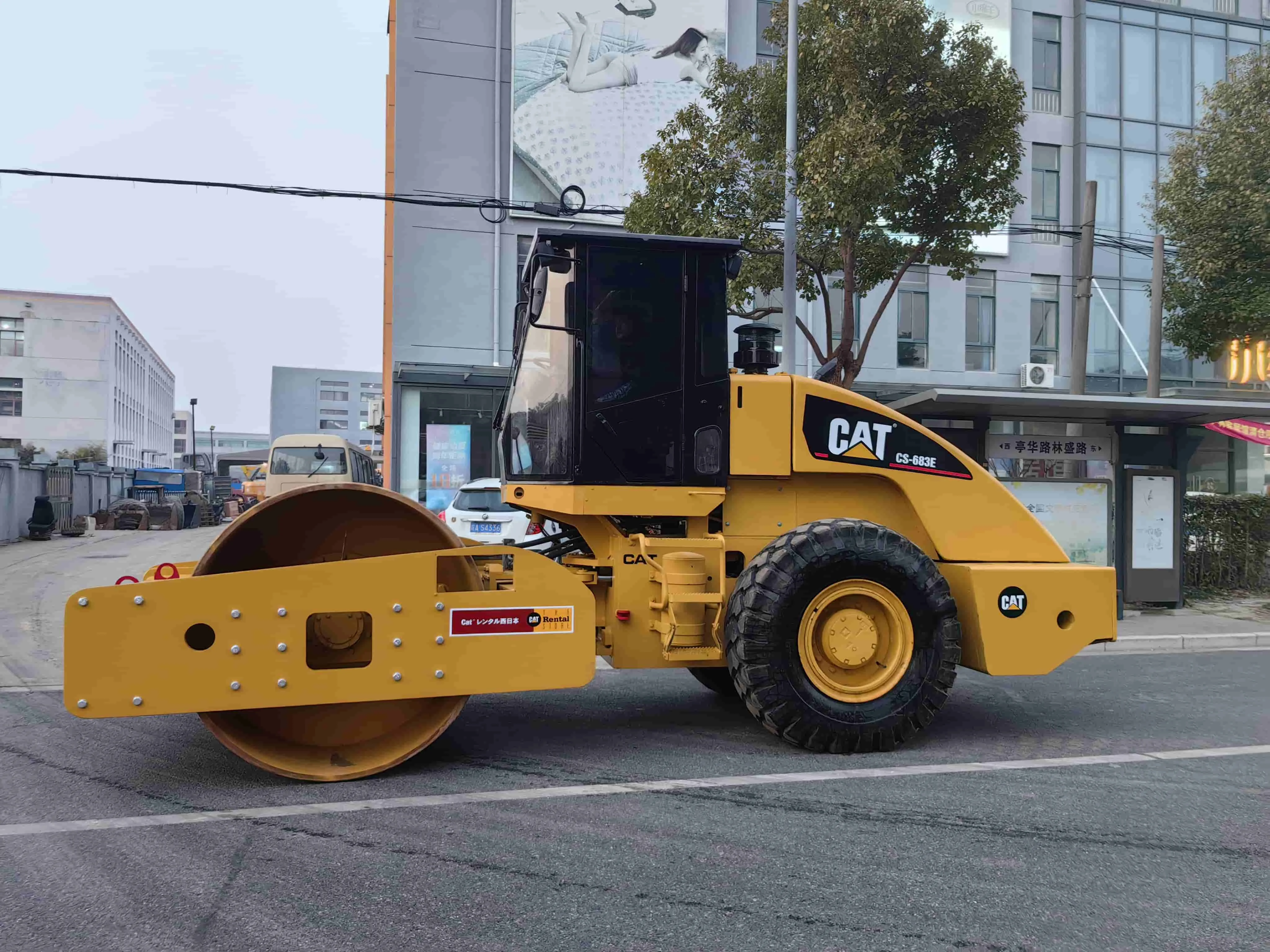 Used CS683E CAT/Caterpillar Tire Road Roller with Pump Core Components ...