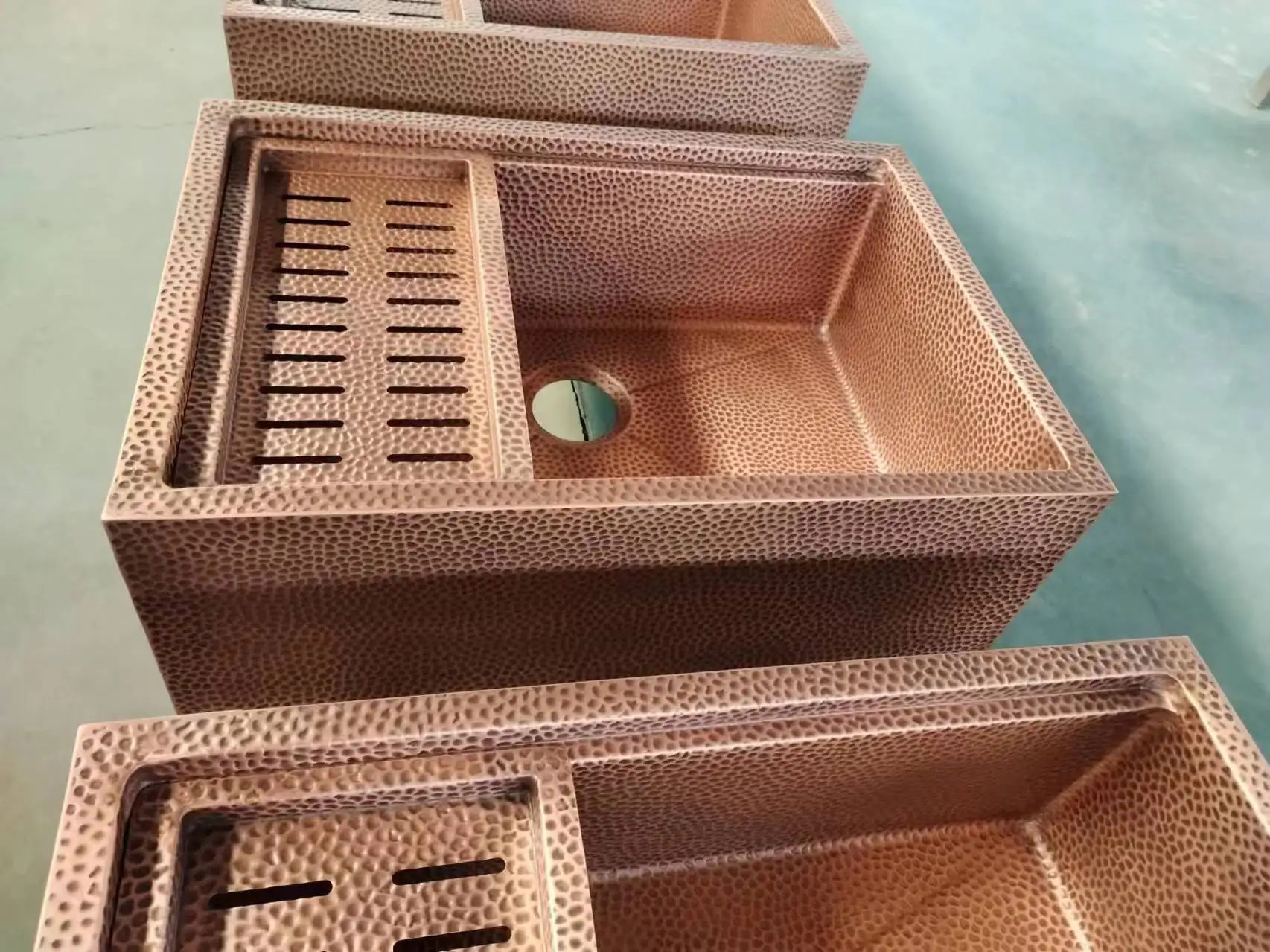 Custom Italian Kitchen Sink - Large Single Bowl Retro