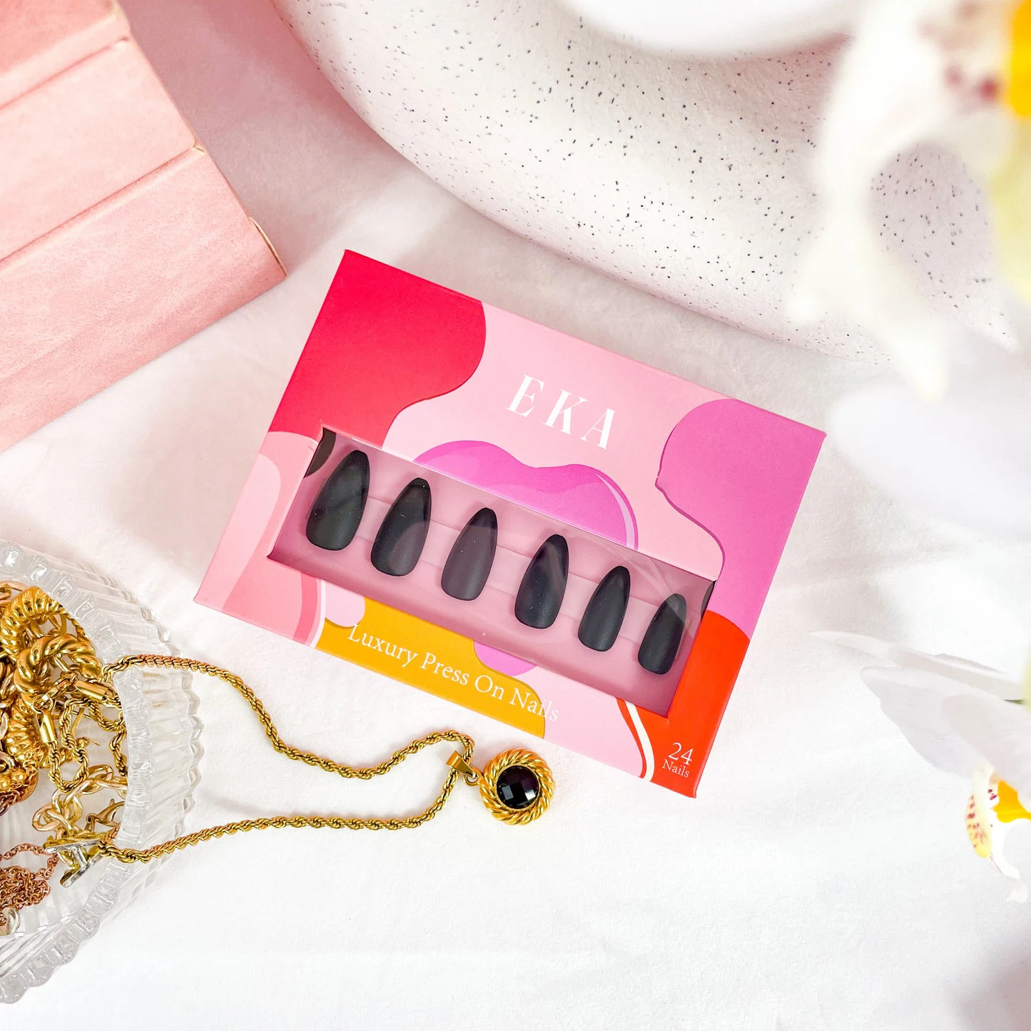 Pink Glitter Magnetic Transparent Press on Nail and Eyelash Box ...