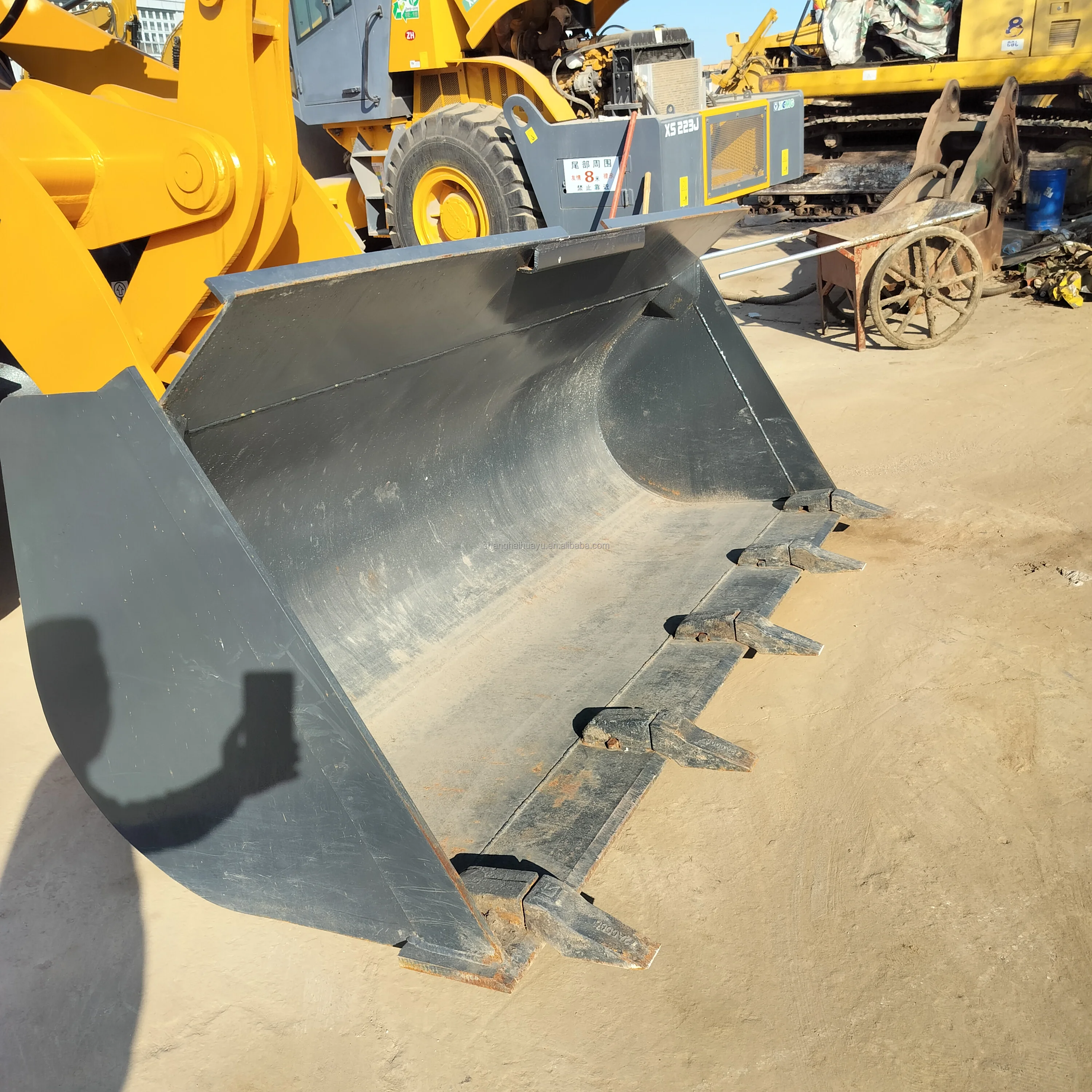 Chinese Original High Quality And Low-priced Second-hand Grab Bucket ...