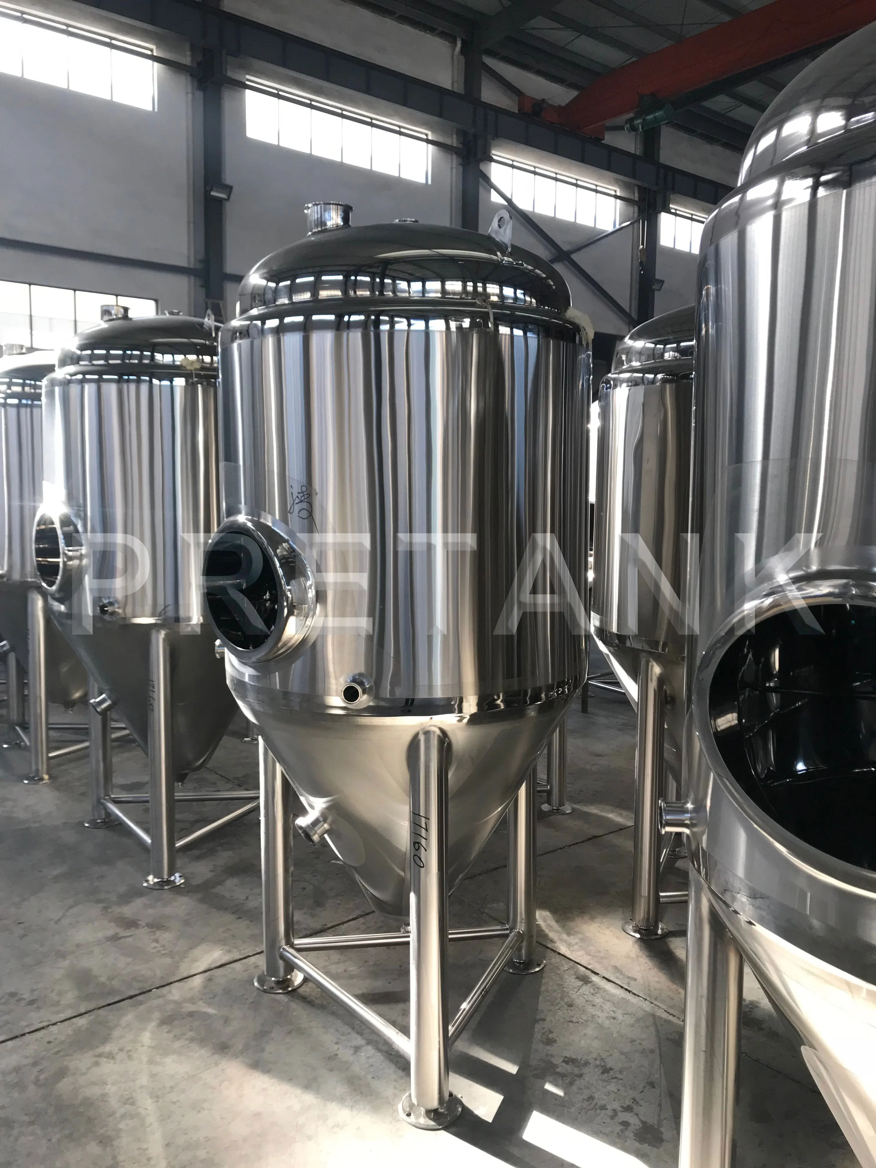 Stainless Steel Fermentation Tanks - Ideal for Beer Brewing