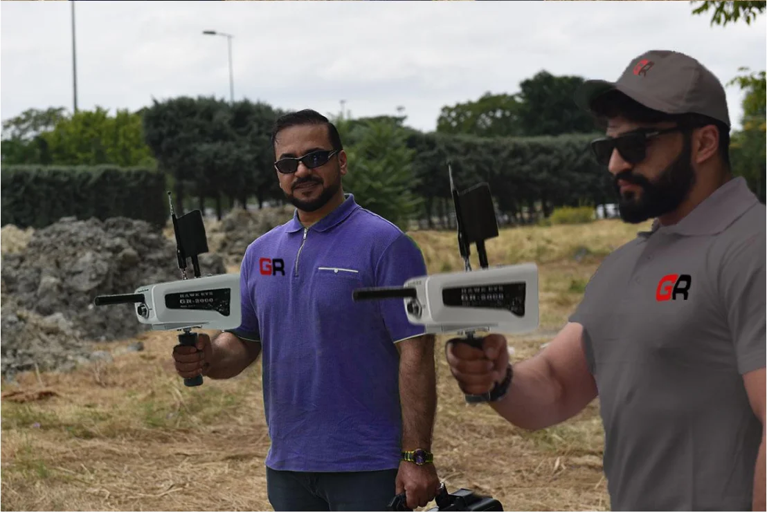 HAWKEYE GR-2000 Metal Detector - High Accuracy & Depth