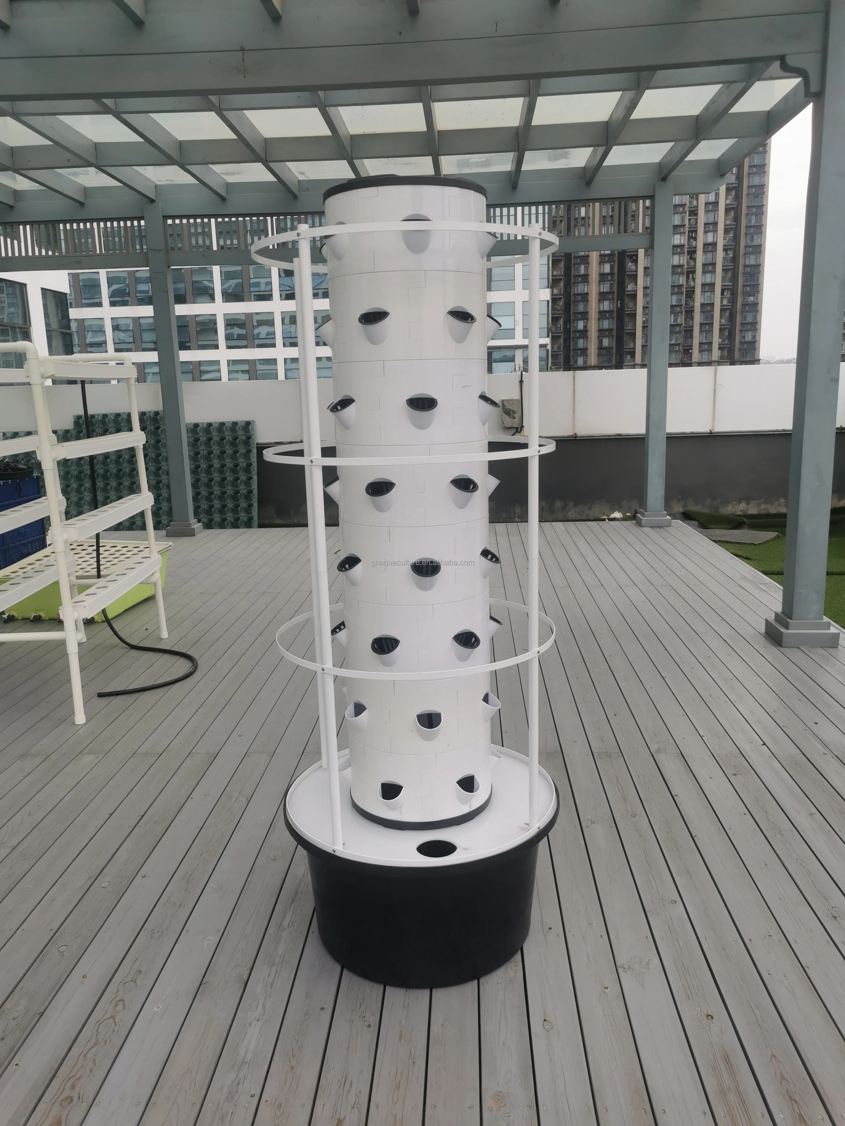 Vertical Hydroponic Growing Systems Tower Garden Strawberry System ...