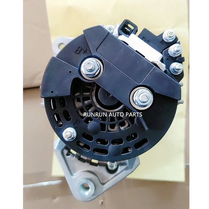 24V 70A Auto Alternator for Cummins Engine 4isbe 4isde140 4935821