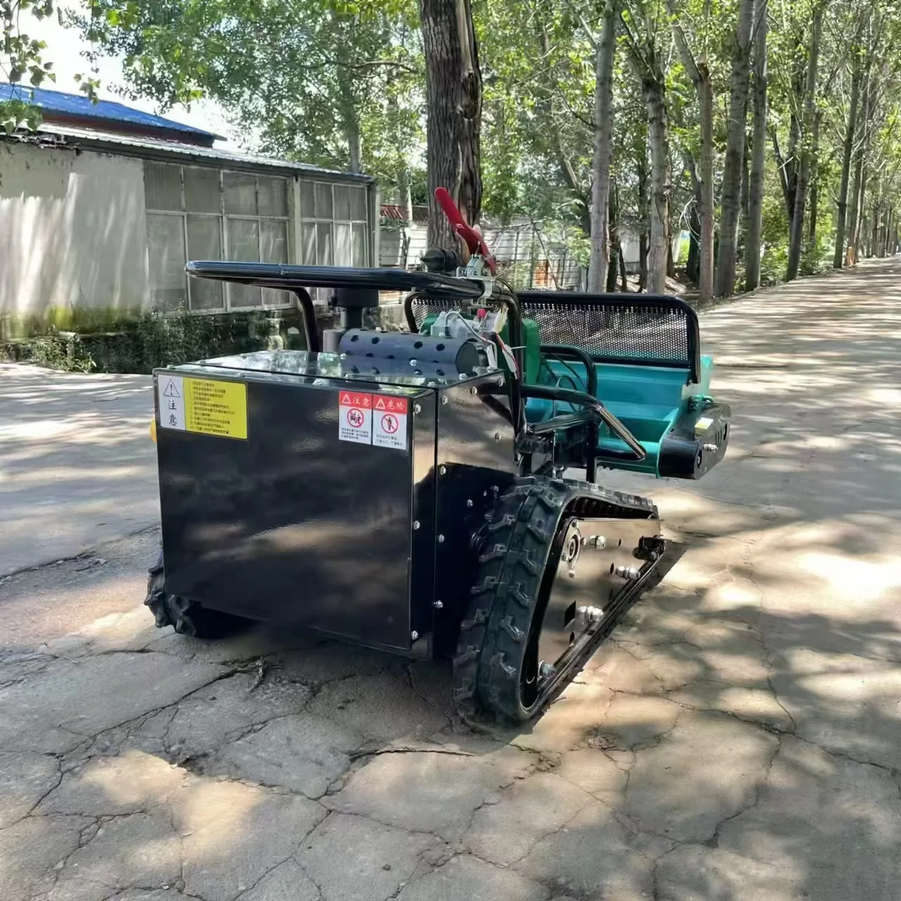 Heavy-duty Remote Control Lawn Mower - Powerful & Efficient