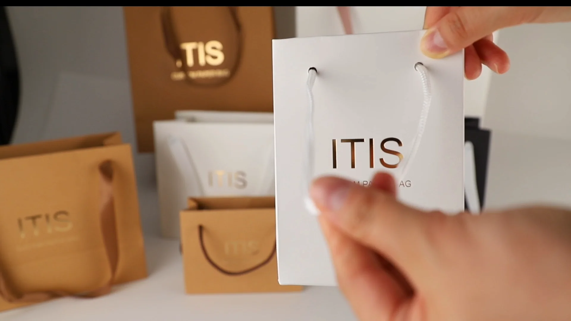 Custom Logo Woman Paper Packaging Carton Bags Flower Bag With Handle ...