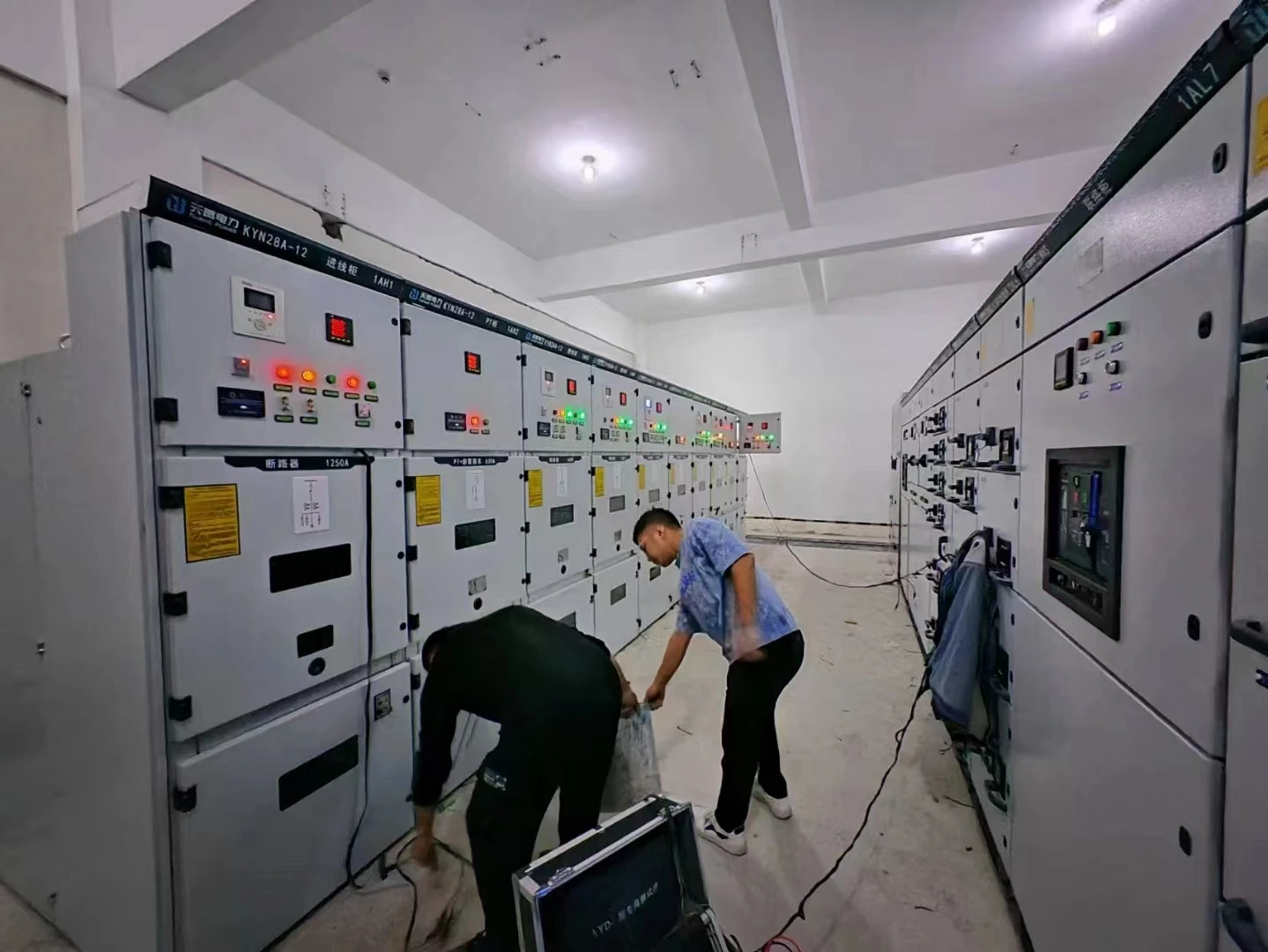 Ashan 10/24KV Photovoltaic Grid-connected Cabinet KYN28 Medium Voltage ...