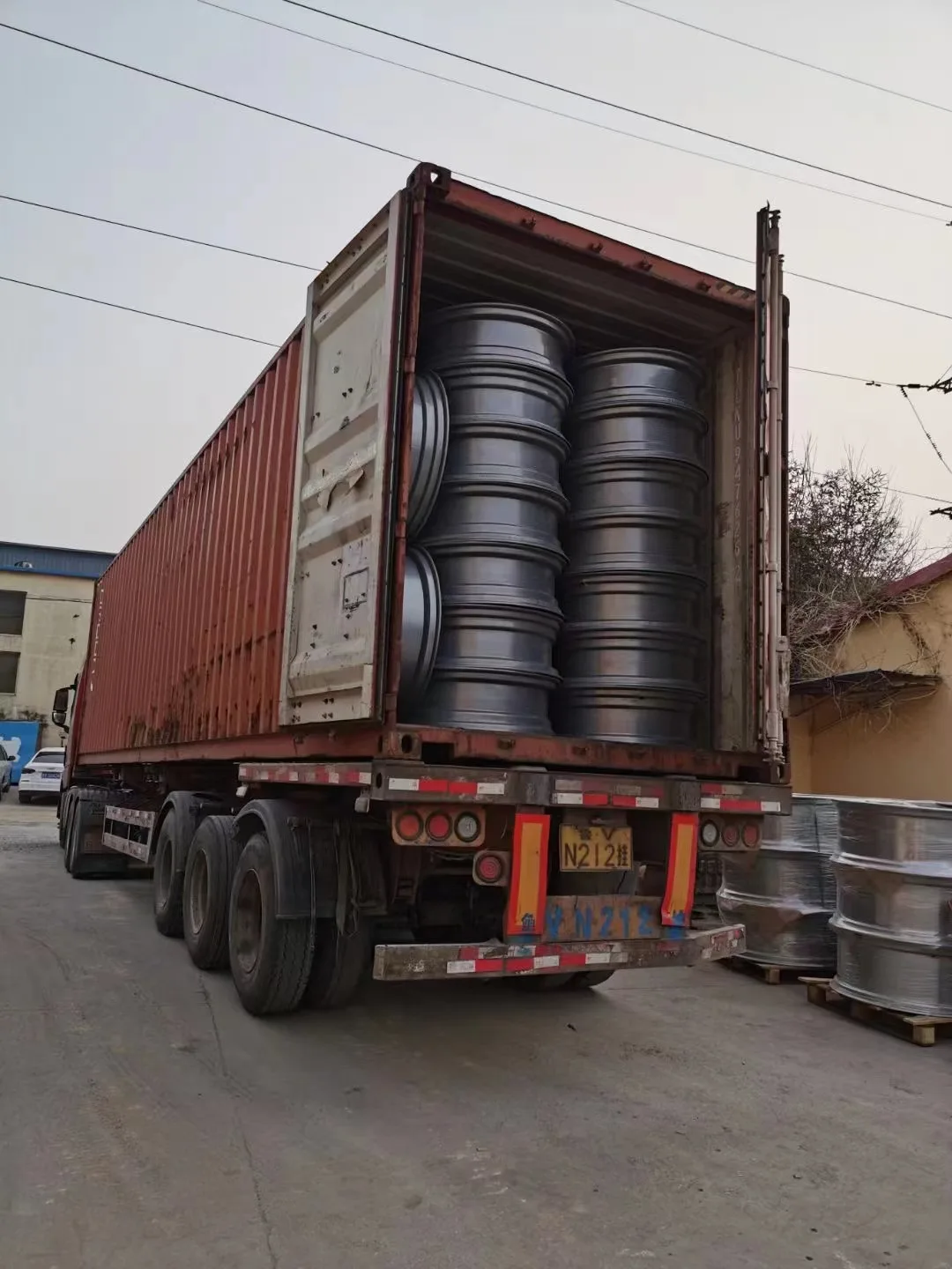 W12x30 Kubota Tractor Wheels & Hub Tires - Durable & Customizable