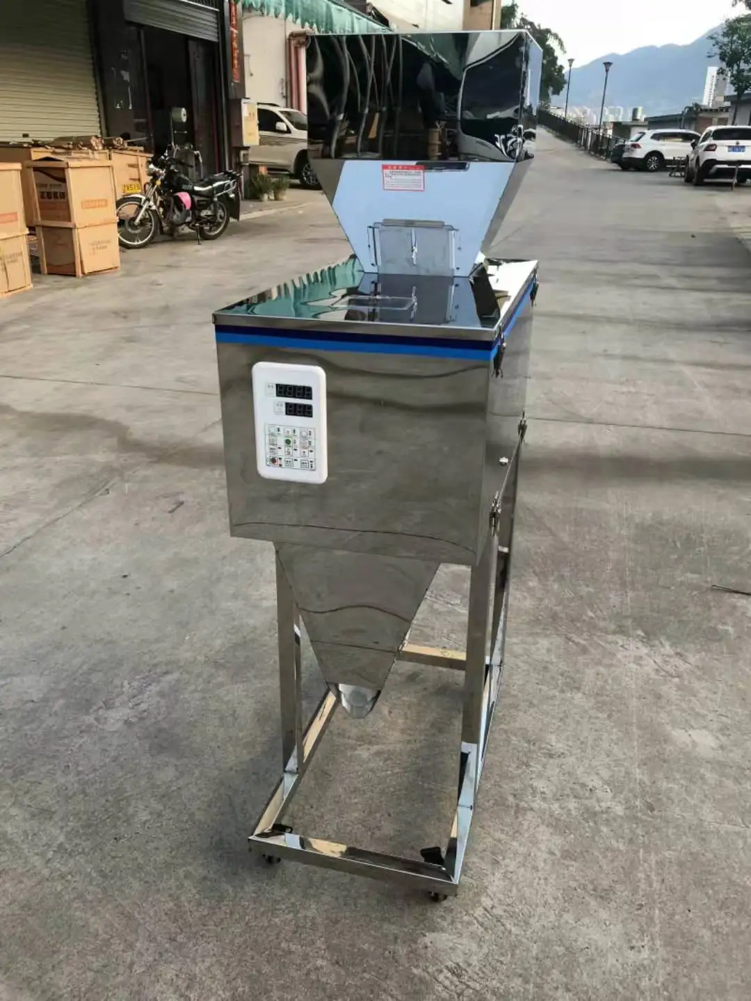 Semi Automatic Ginger Powder Weighing Filling Machine
