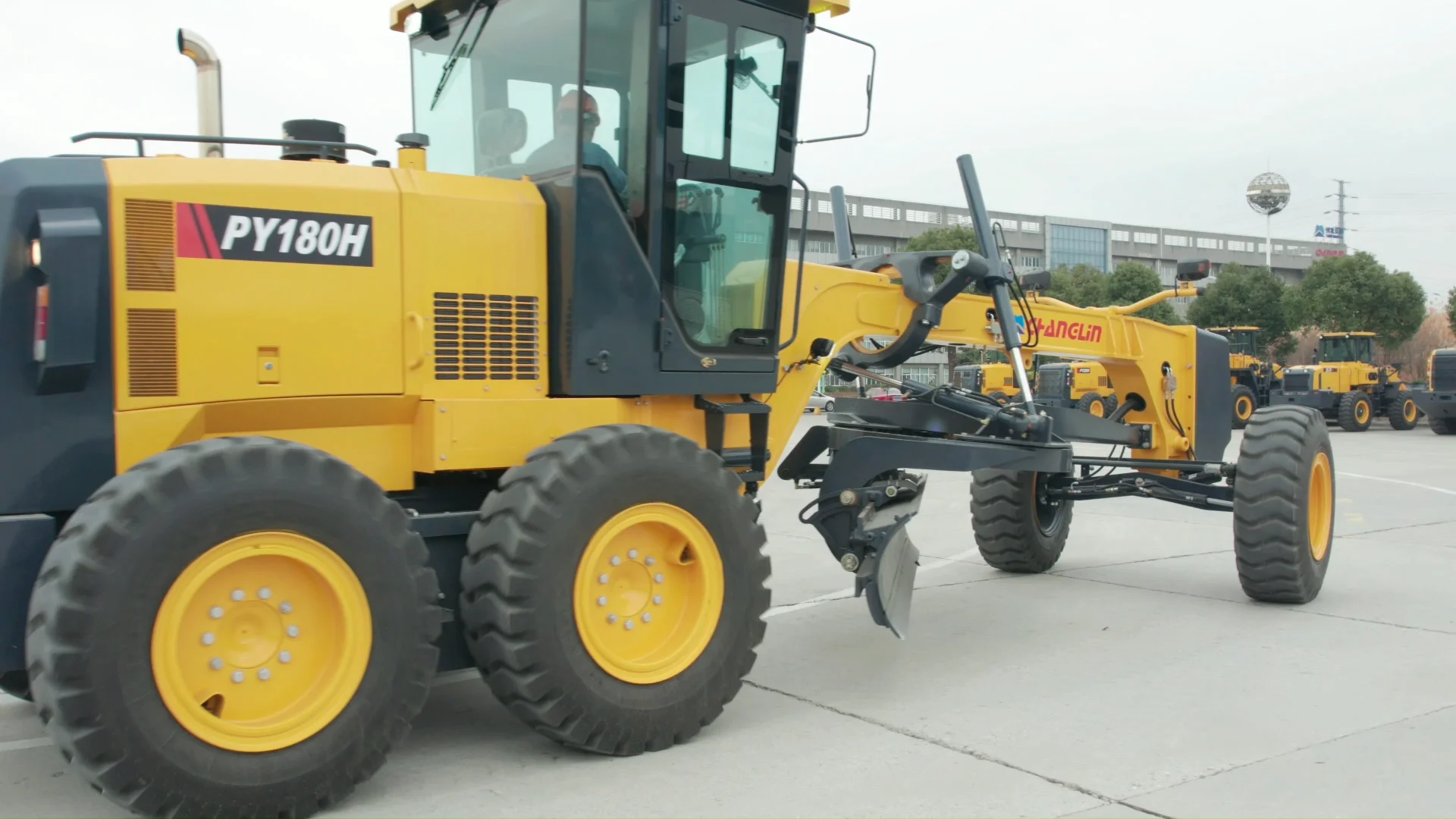 High Power Road Maintainer Motor Grader Laser Grader With Scarifier And ...