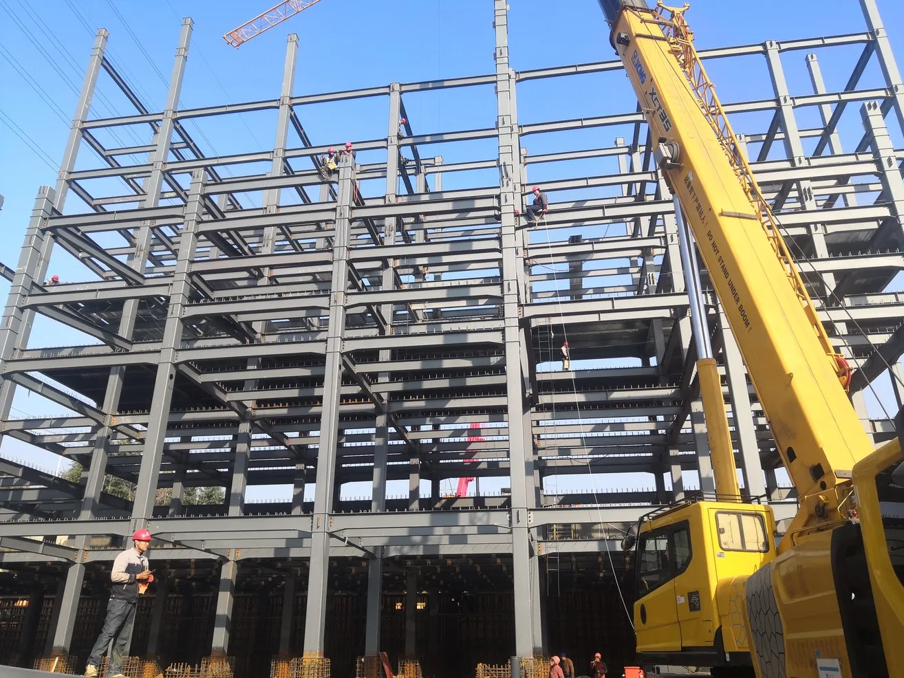 Philippine Steel Parking Structure - Durable & Customizable