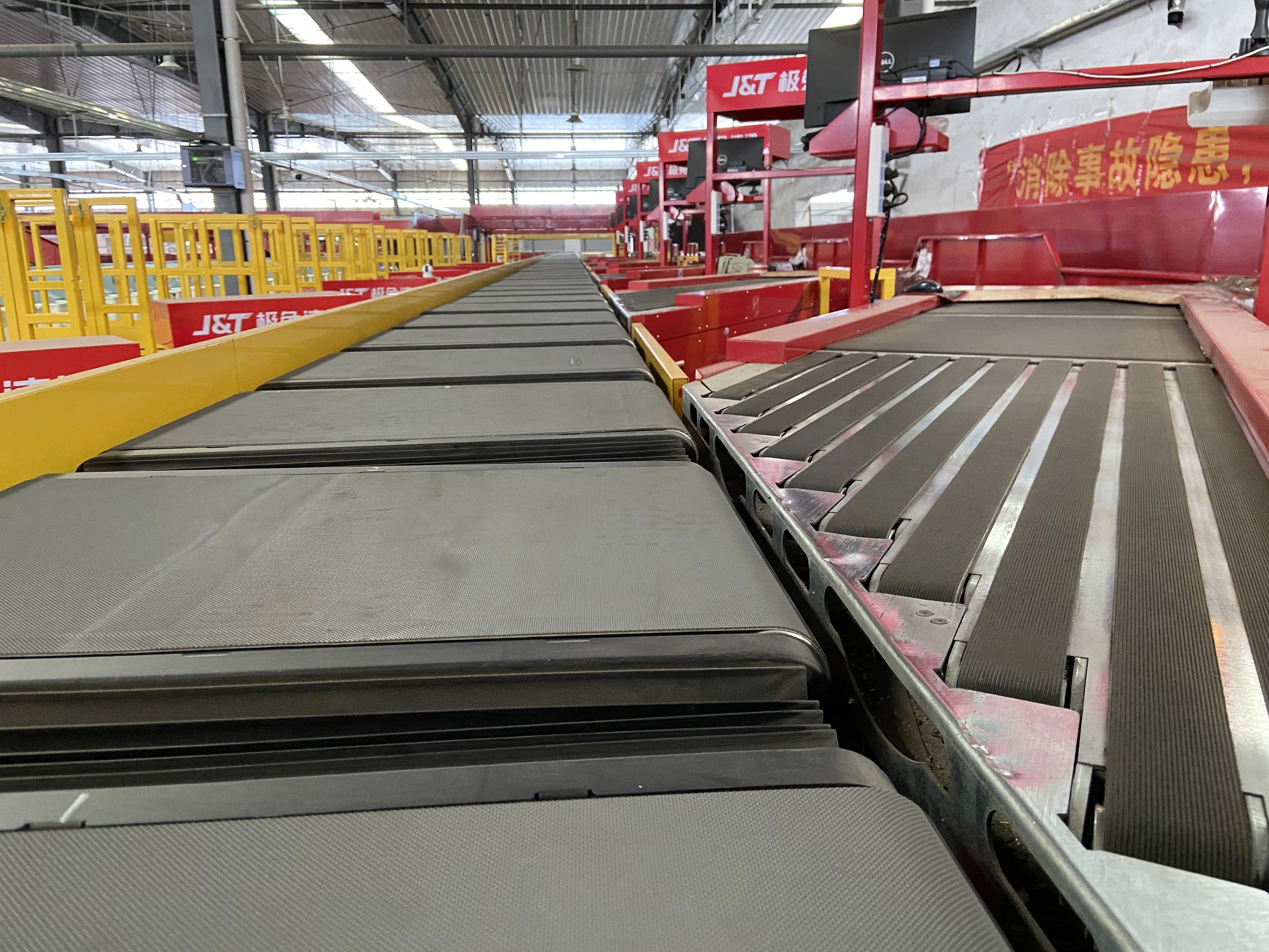 Postal Sorter Conveyor for Express / Courier / Logistic Company / CEP ...