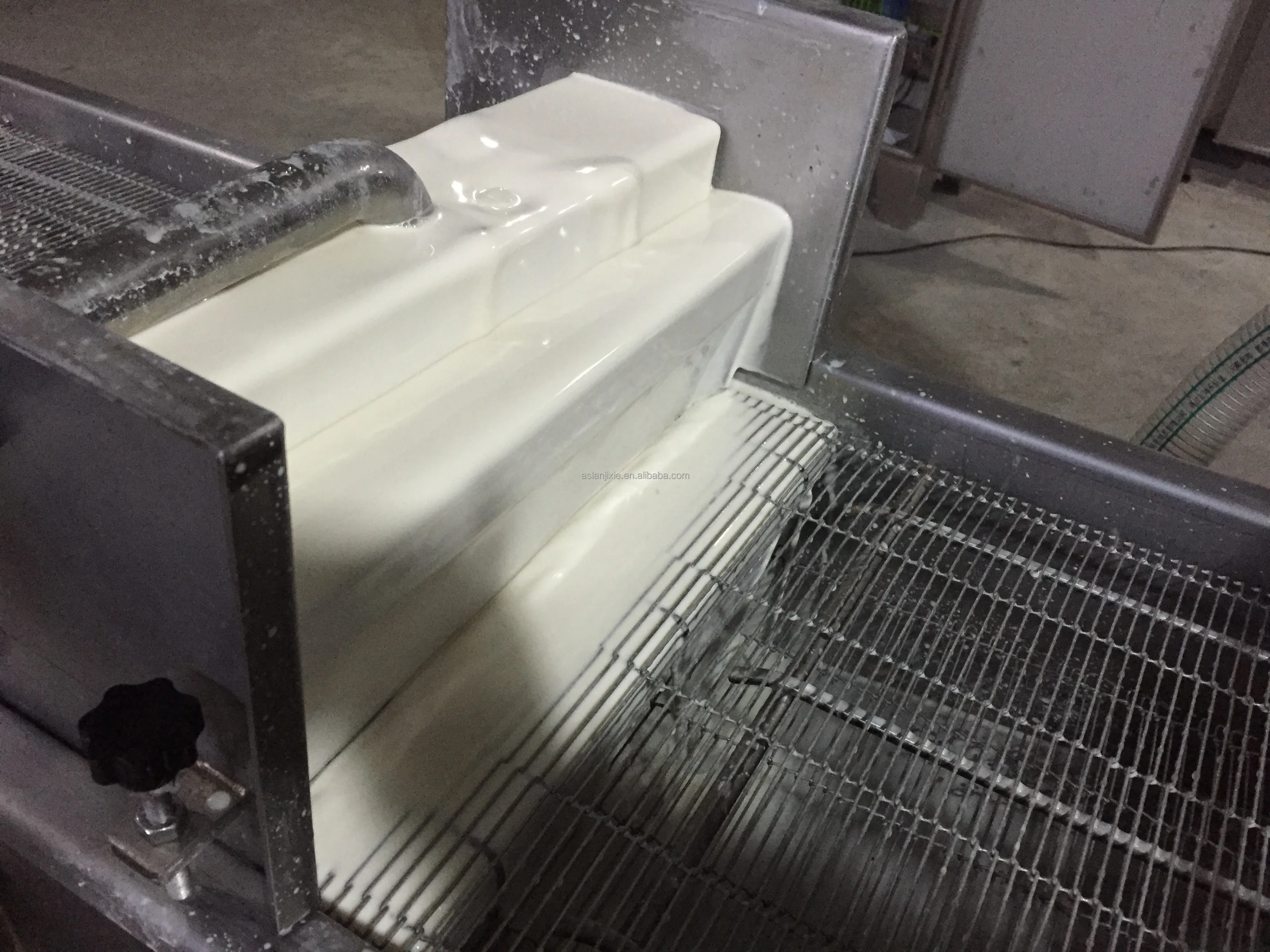 Dipper Thick Starch Batter Coating Machine for Chicken Nuggets