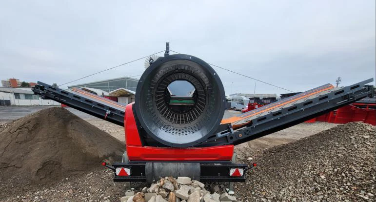 High Quality Portable Mobile Rotary Trommel Screen Topsoil Sand Compost ...