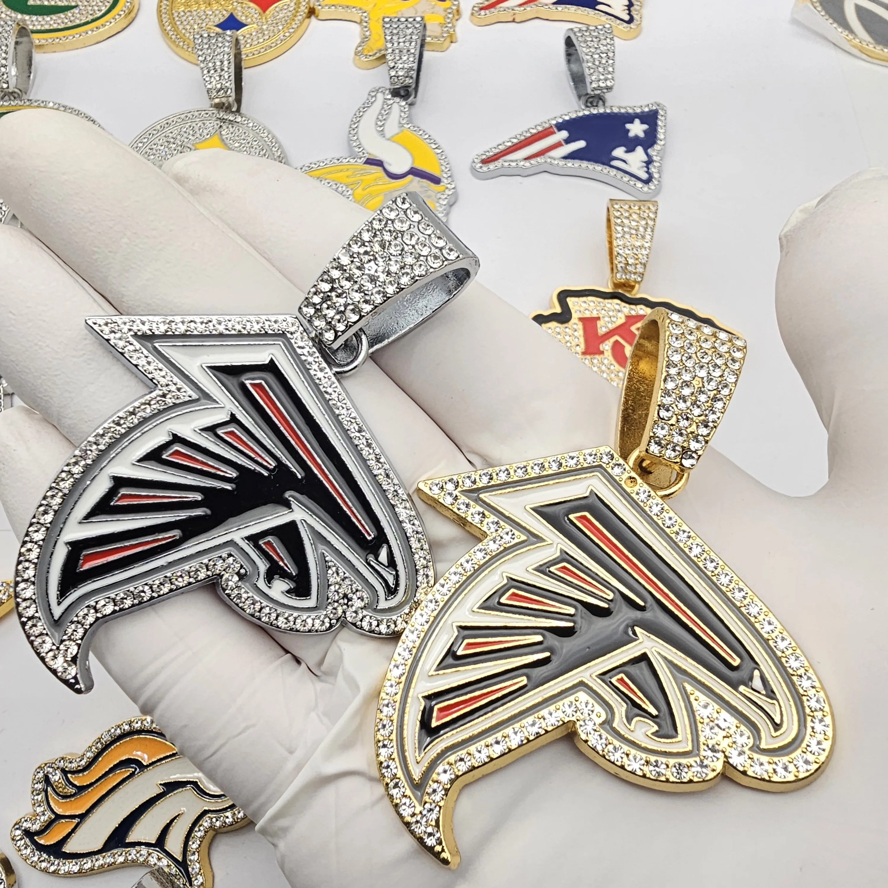 Customize Football & Cheerleaders Pendant Alloy Fan Chains ,New England ...