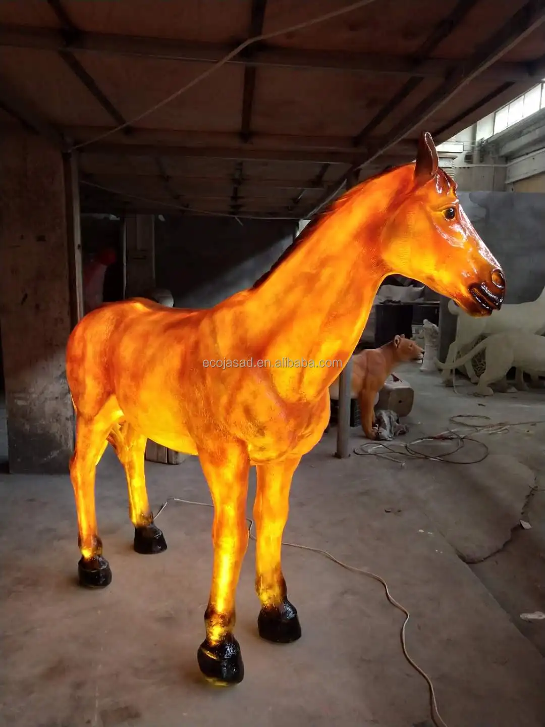 Custom Outdoor Garden Decoration - Life Size Resin Horse