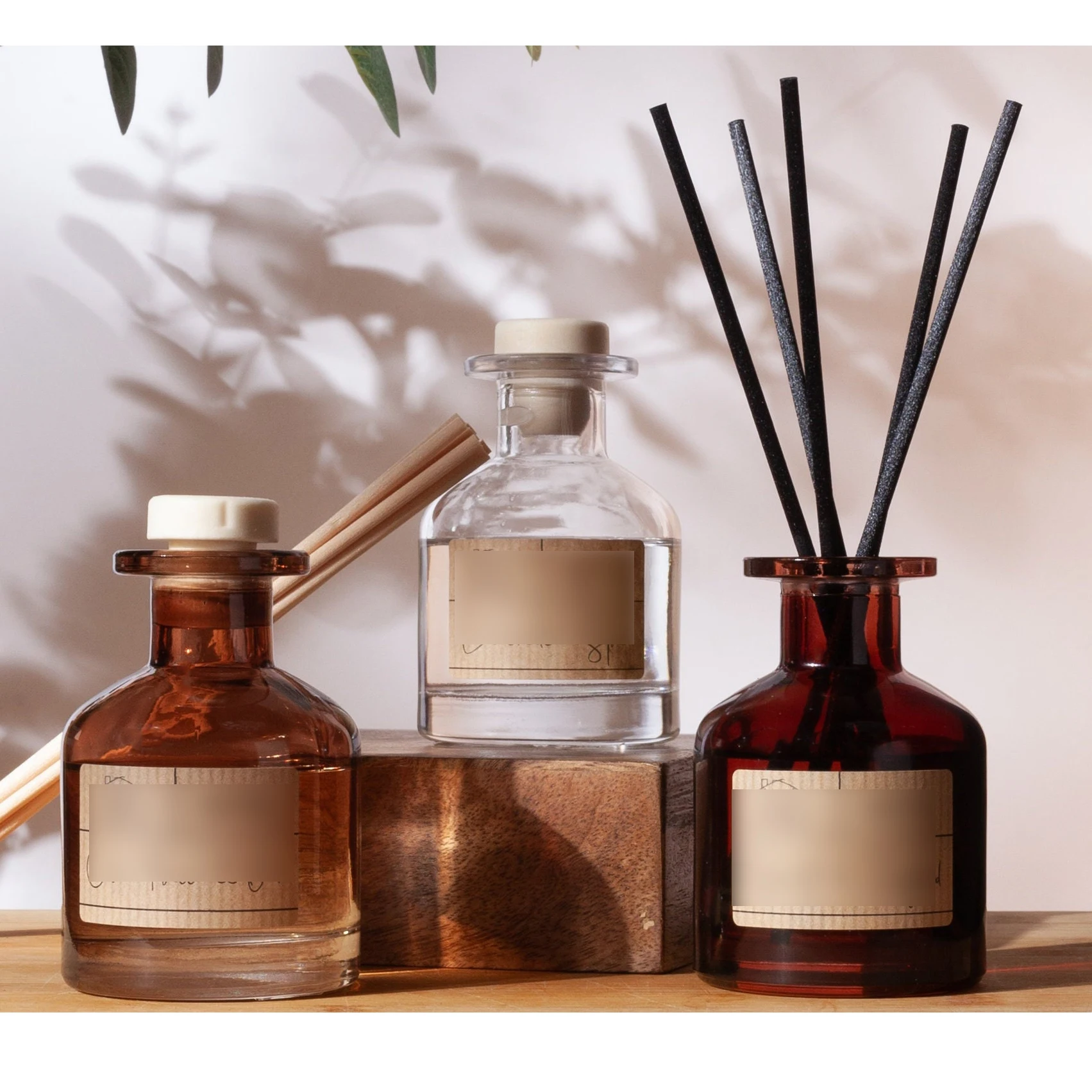 Matte Black Reed Diffuser Glass Bottle with Wooden Lid