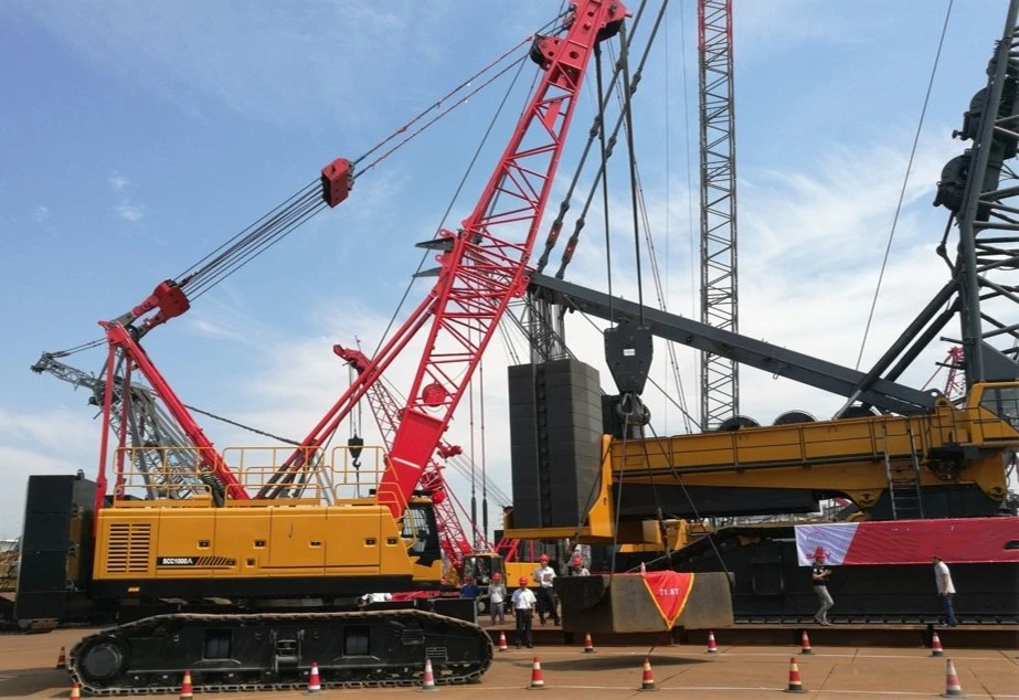 Cheap Price Crawler Crane SCC2000A 200t Max. Lifting Capacity