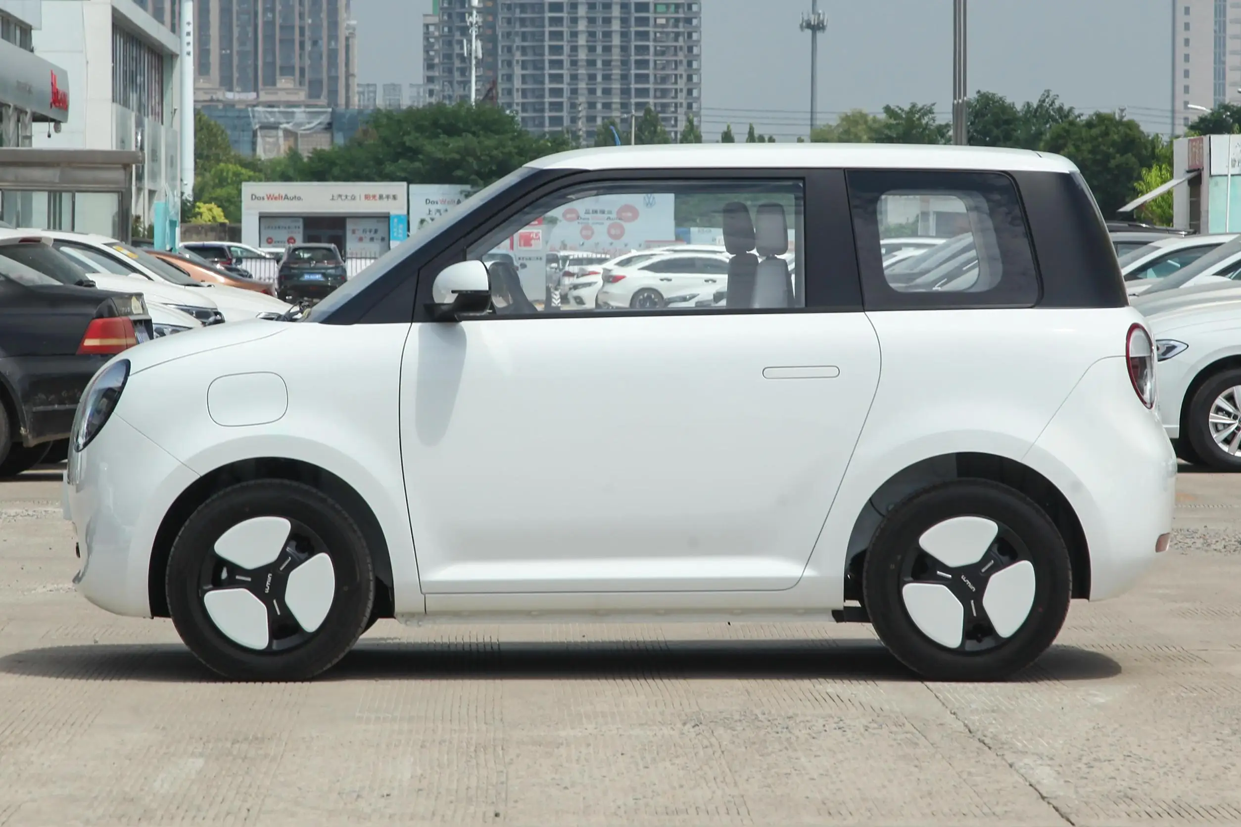 Changan Lumin Electric Car 2023 Mini Electr Car High Speed New Vehicle ...