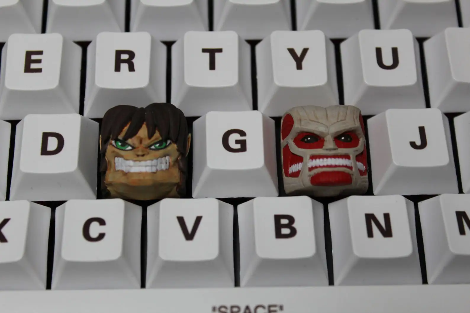 Attack on Titan Eren Jaeger Colossal Titan Artisan Keycap