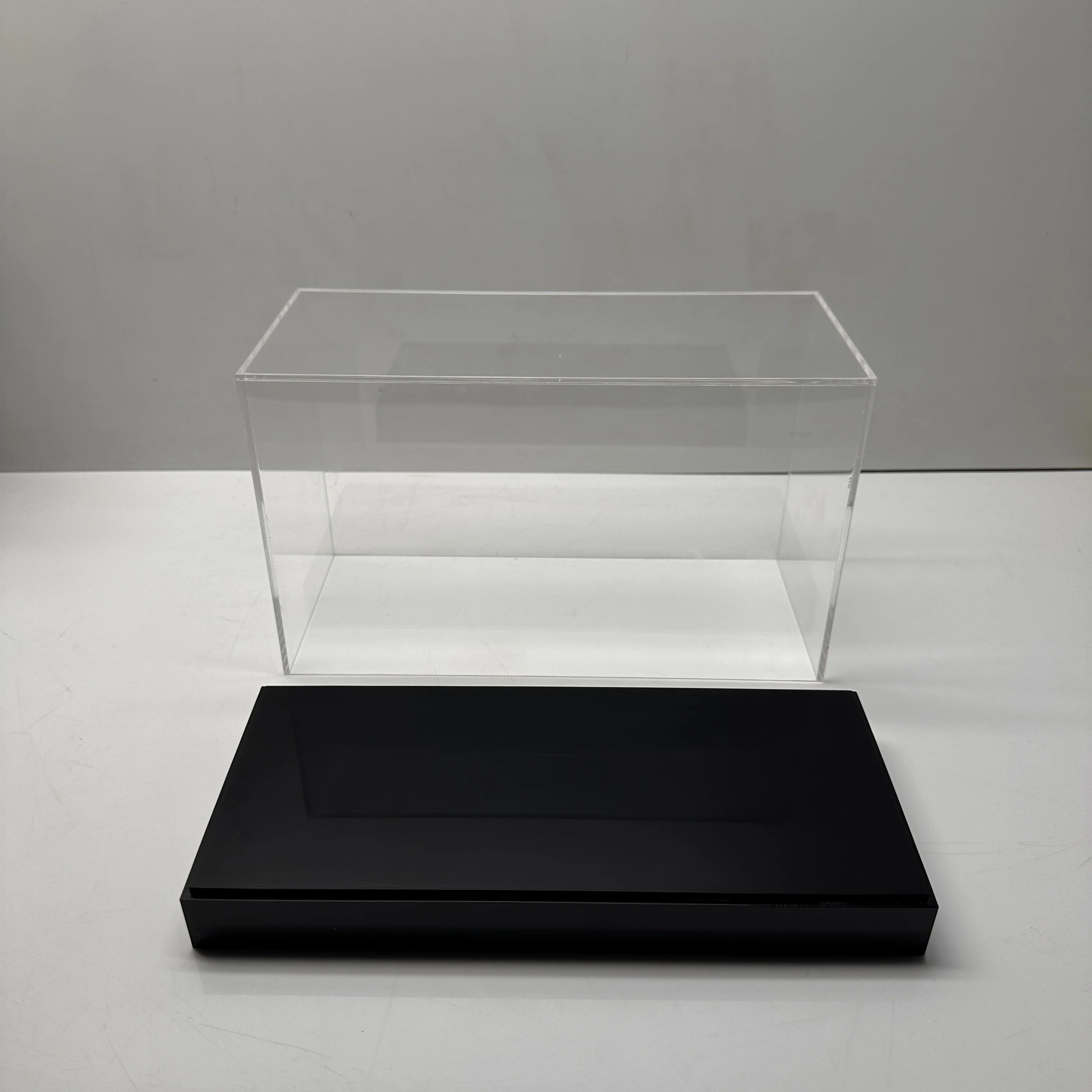 Acrylic Model Display Dustproof Acrylic Display Case with Black Base ...