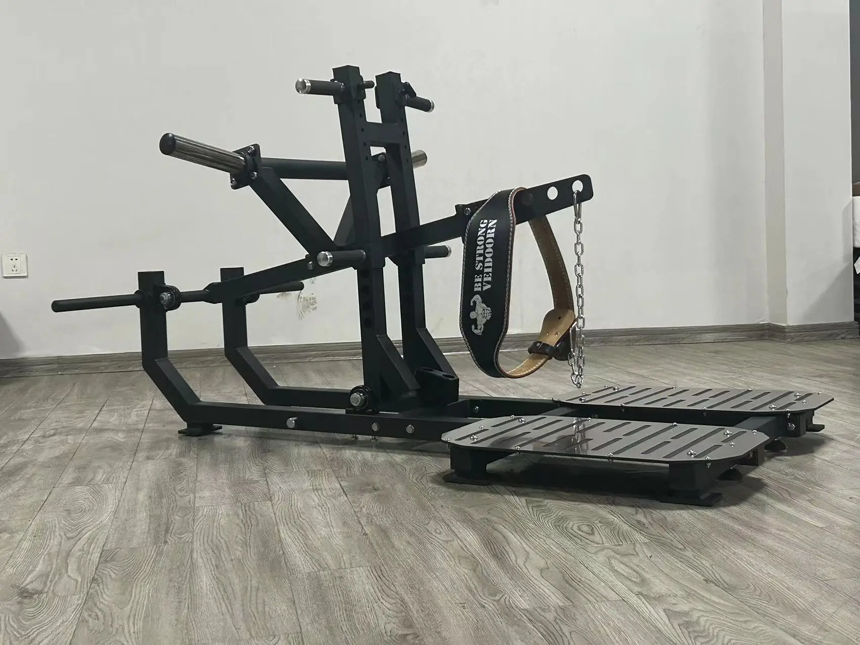 Commercial Use Steel Belt Squat Machine for Strength Training - OEM