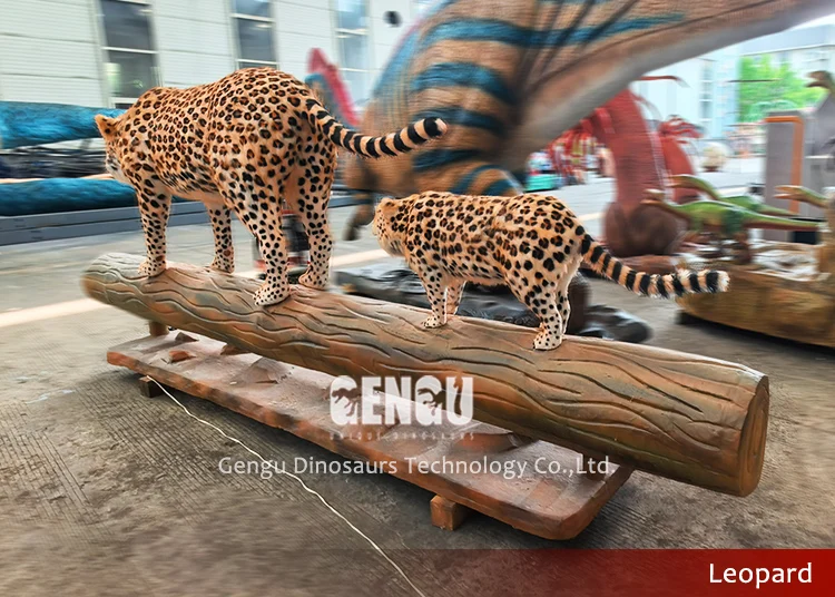 Life Size Animatronic Leopard - Perfect for Zoos & Parks