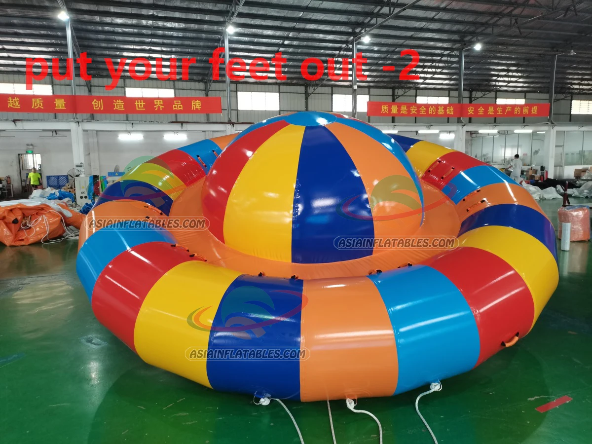 Wholesale Inflatable Spinning UFO Towable Tube for Water Fun