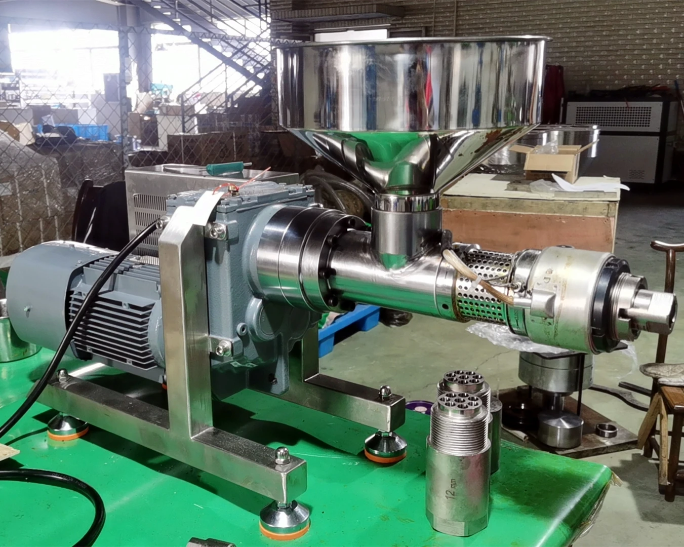 Penghui Oil Press Machine - Efficient & Safe Oil Extraction