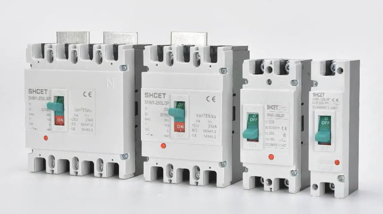 Mccb 3p 150a 65ka/480v 1000v 1500v 3p Solar Pv Dc Molded Case Circuit ...