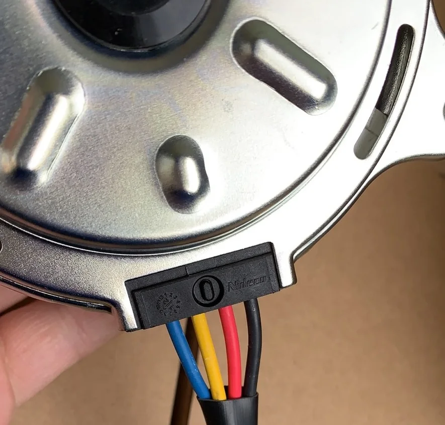 OEM Radiator Cooling Fan Motor for Nissan March Sunny N17