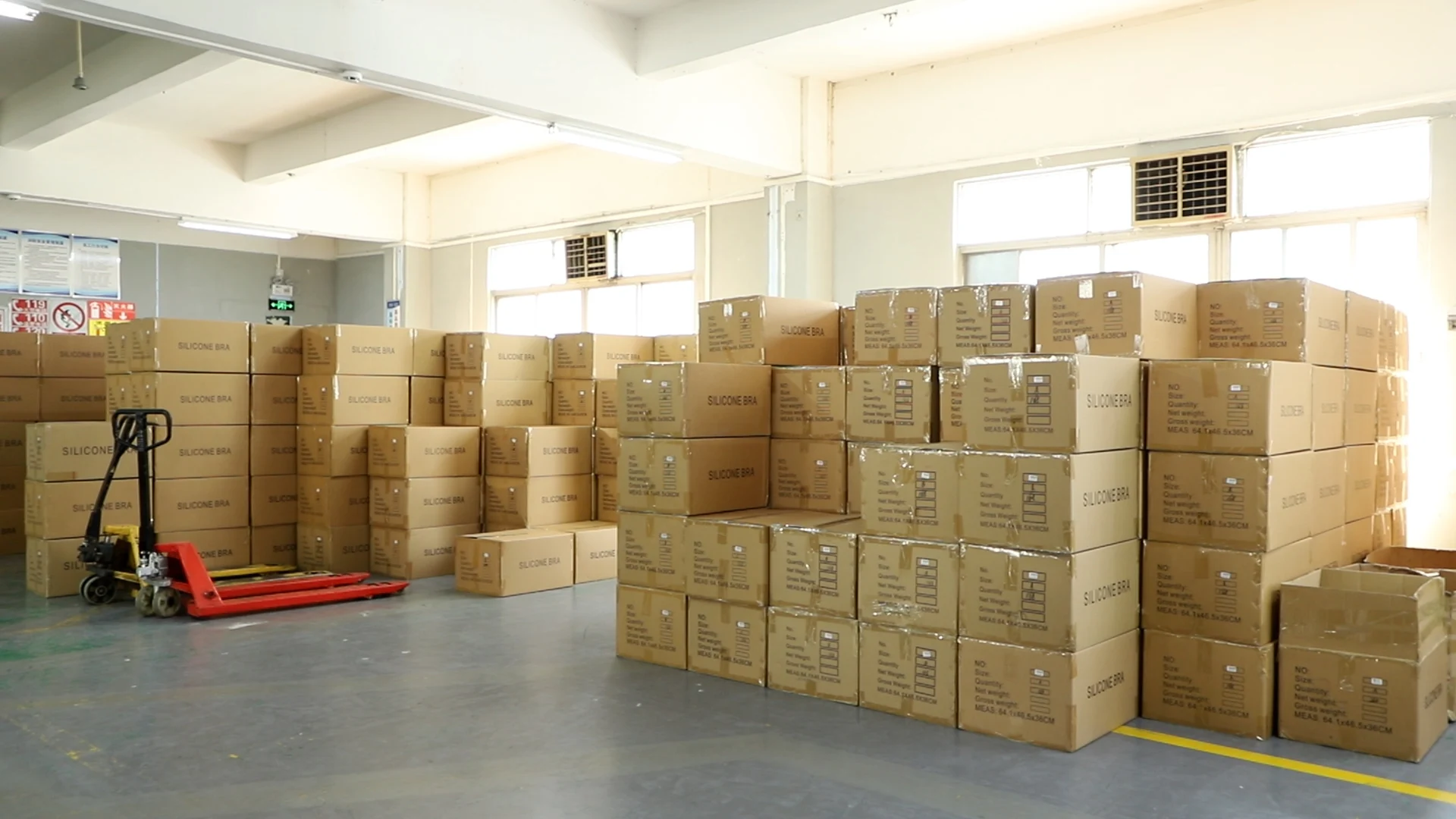 Silicone Bra Cup Sticky Strapless Bra Backless Invisible Push Up ...