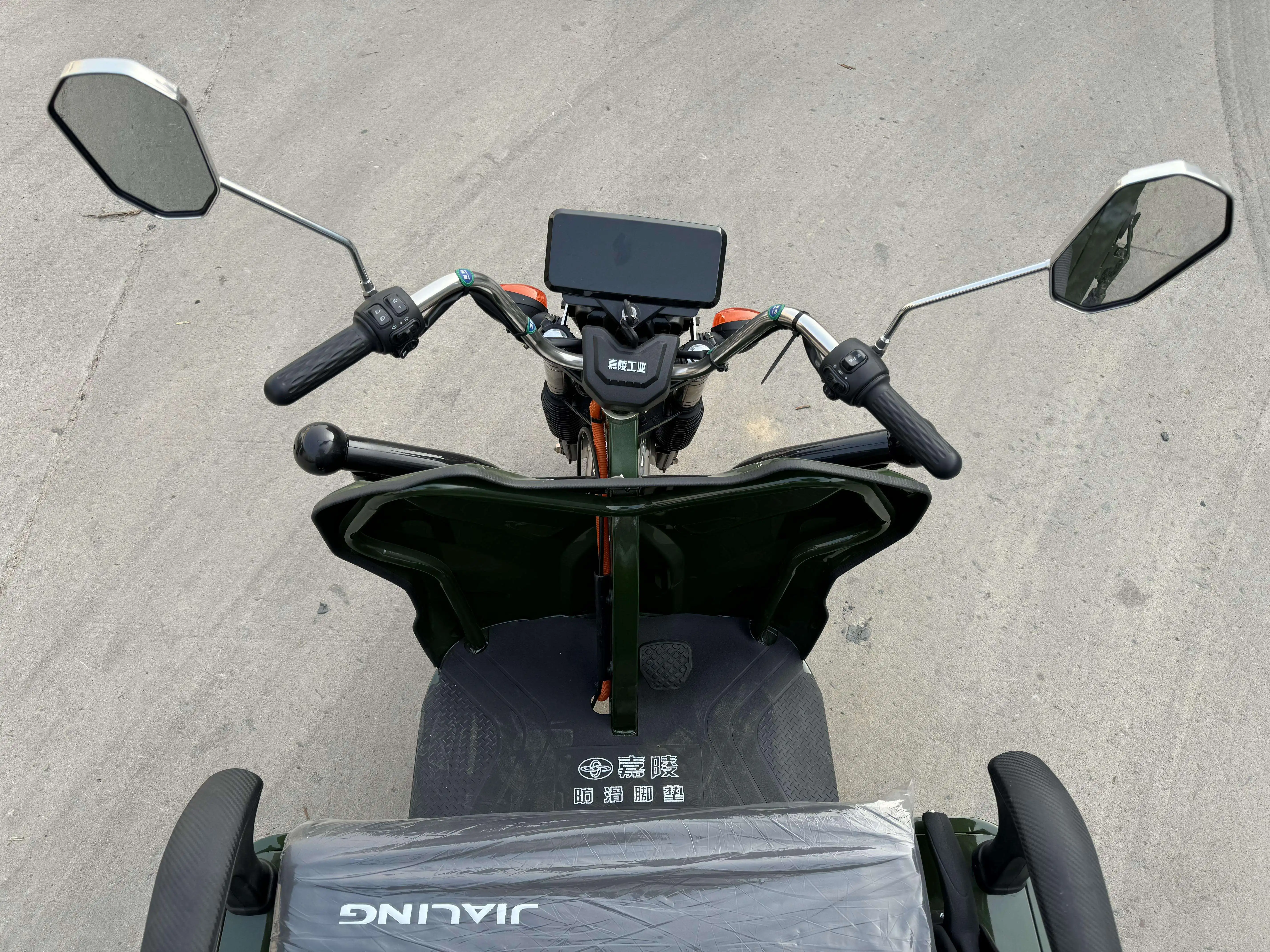 LB-LB160G2 Heavy Duty Electric Cargo Vehicle - 1500W Power