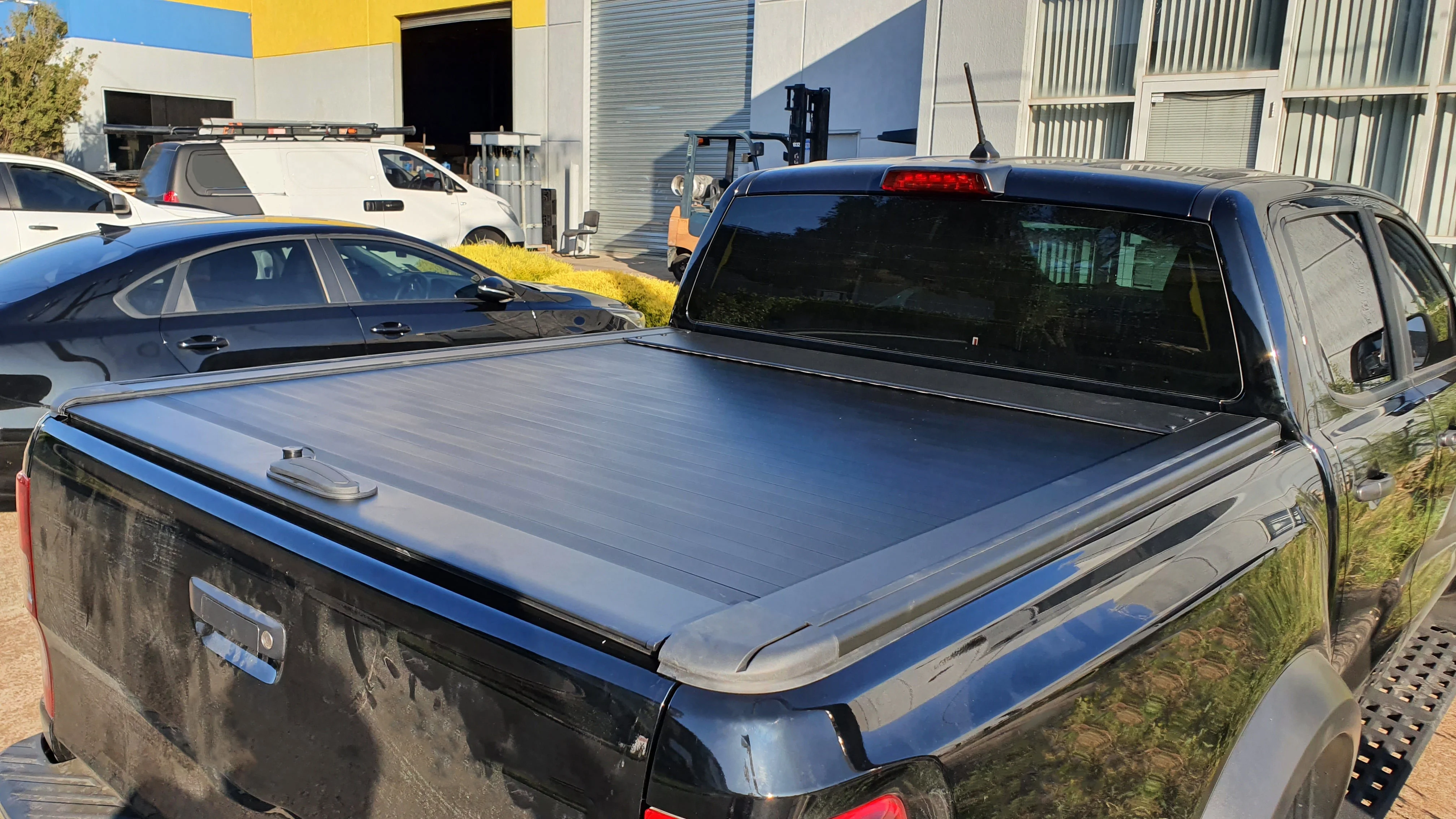 Aluminium Roller Lid Shutter Top Retractable Tonneau Cover for Ford Ranger