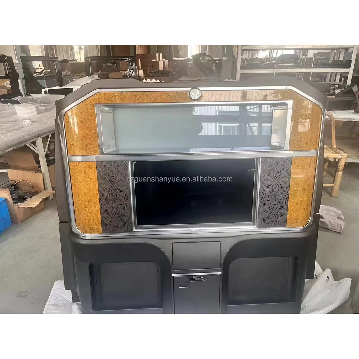Luxury Vclass Mercedes W447 Partition Wall for Vito & V260 - Custom ...